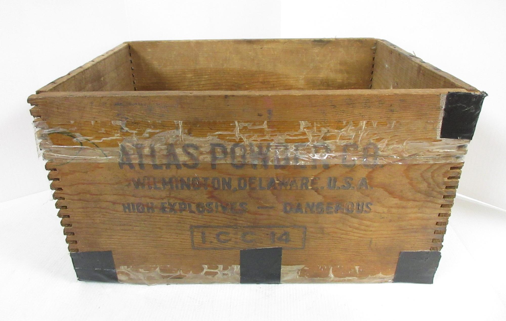 Albrecht Auctions | Atlas Powder Co. Black Powder Dynamite Box