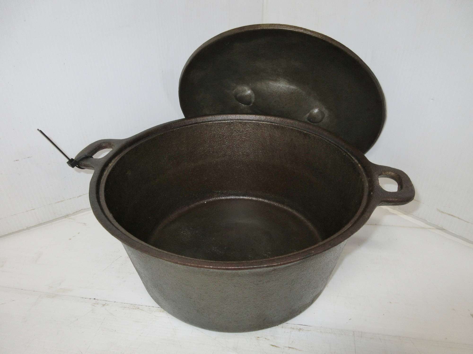 Albrecht Auctions | Cast Iron Two-Piece Pot, Four-Quart with Lid and ...