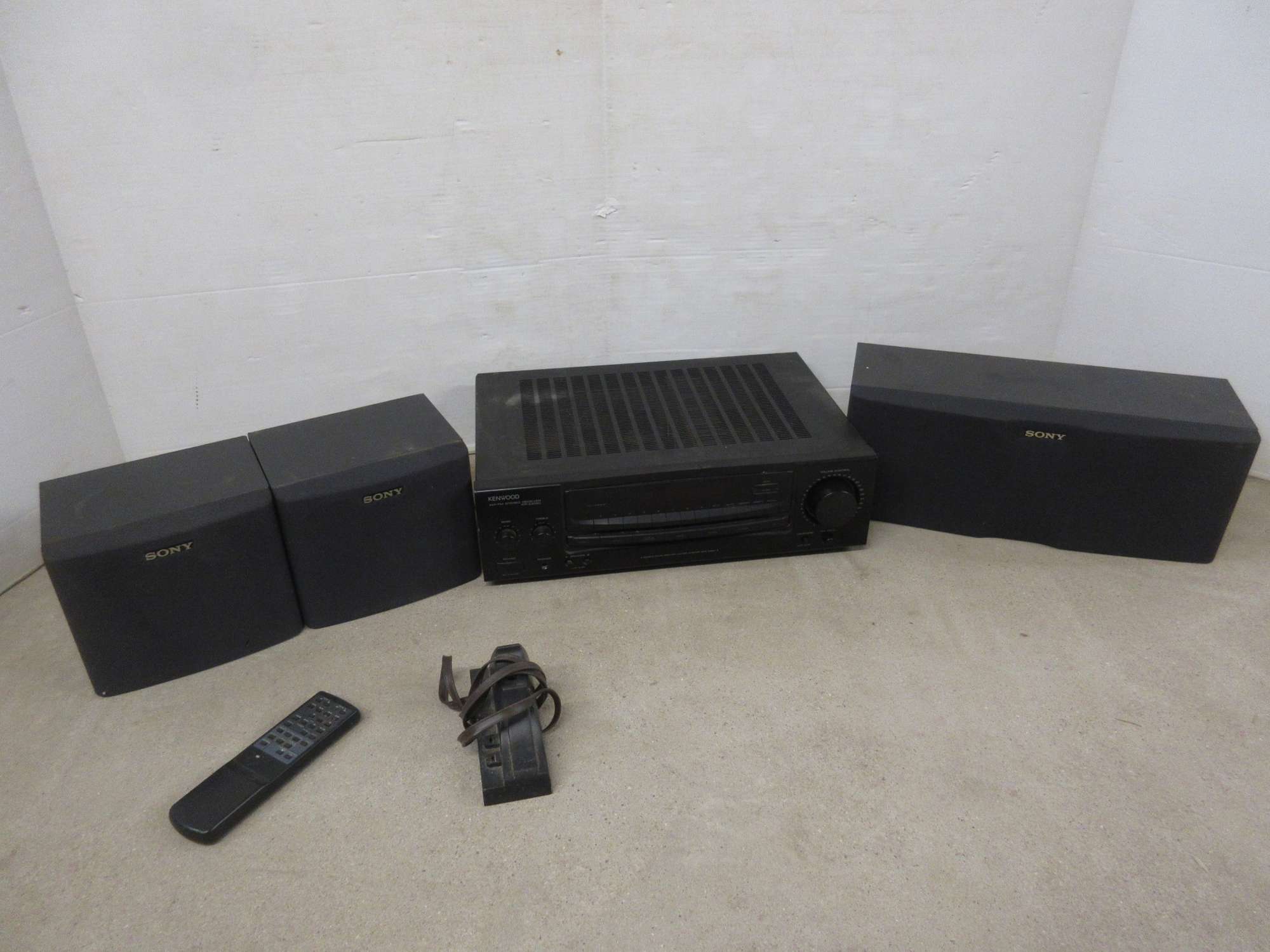 Albrecht Auctions | Kenwood Stereo Receiver, Model KR-A4060; Sony ...