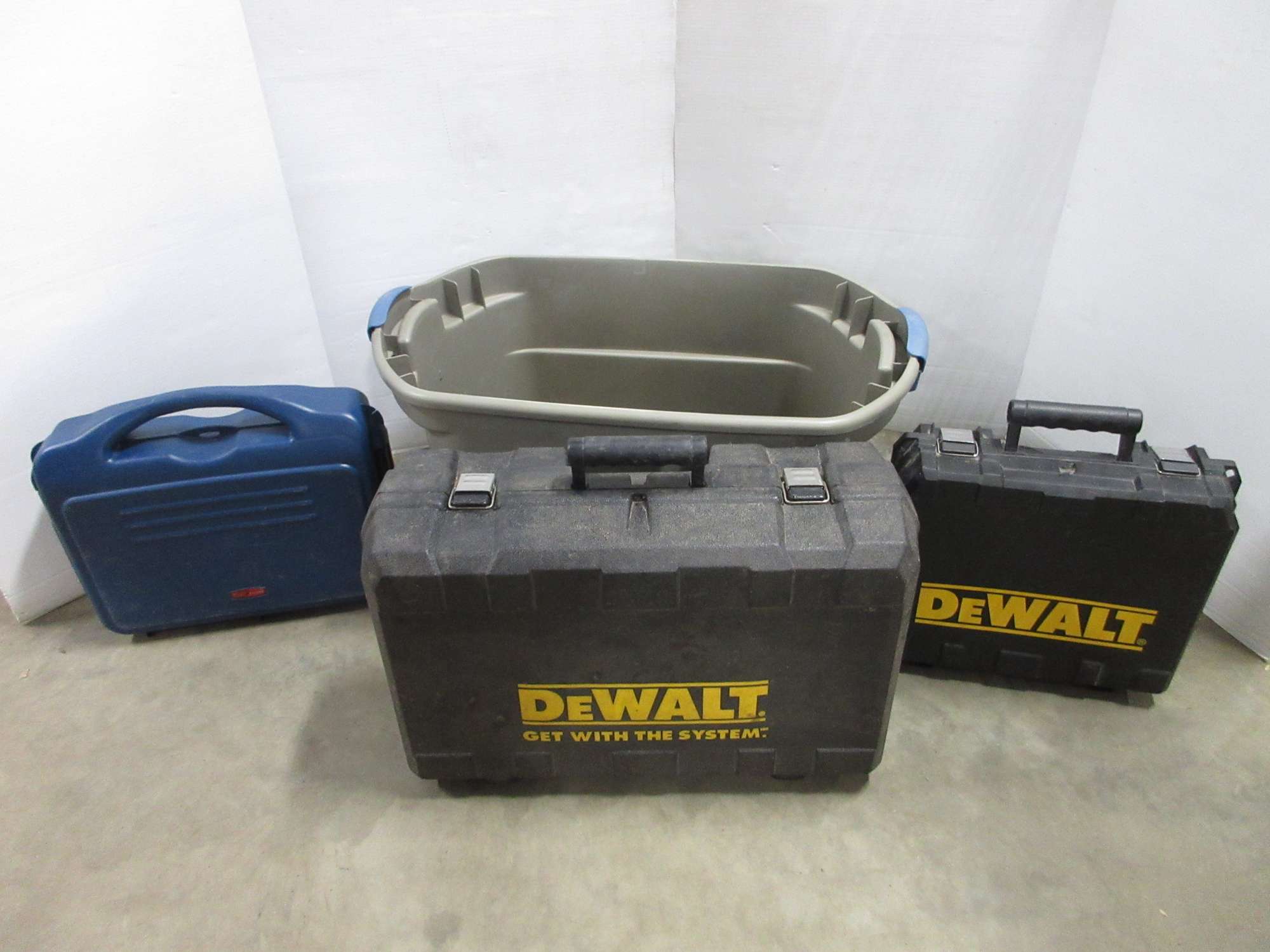 Albrecht Auctions | (4) Empty Tool Cases