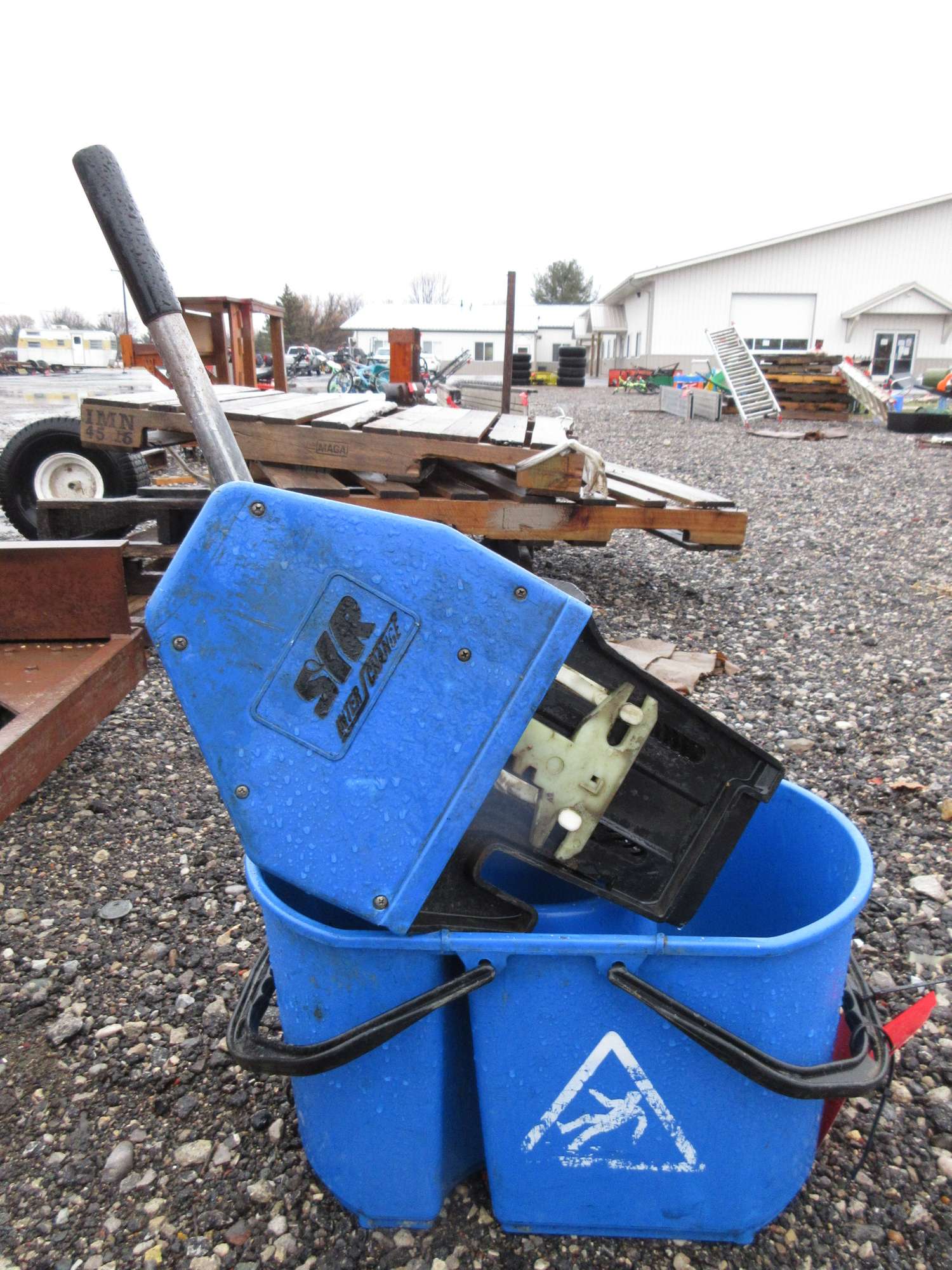 Albrecht Auctions | Sir Mop Bucket Wringer and Bucket