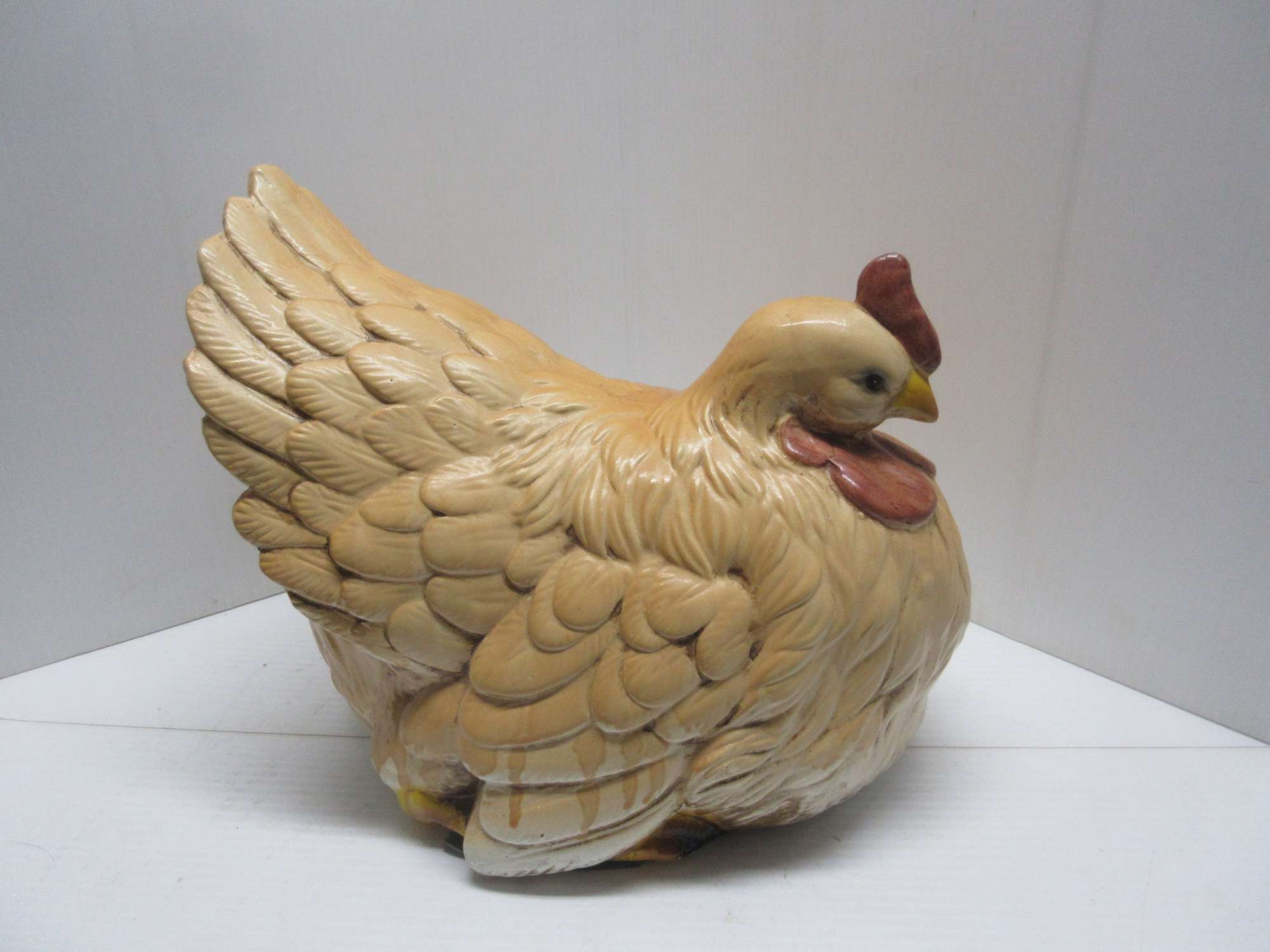 Albrecht Auctions | Ceramic Hen