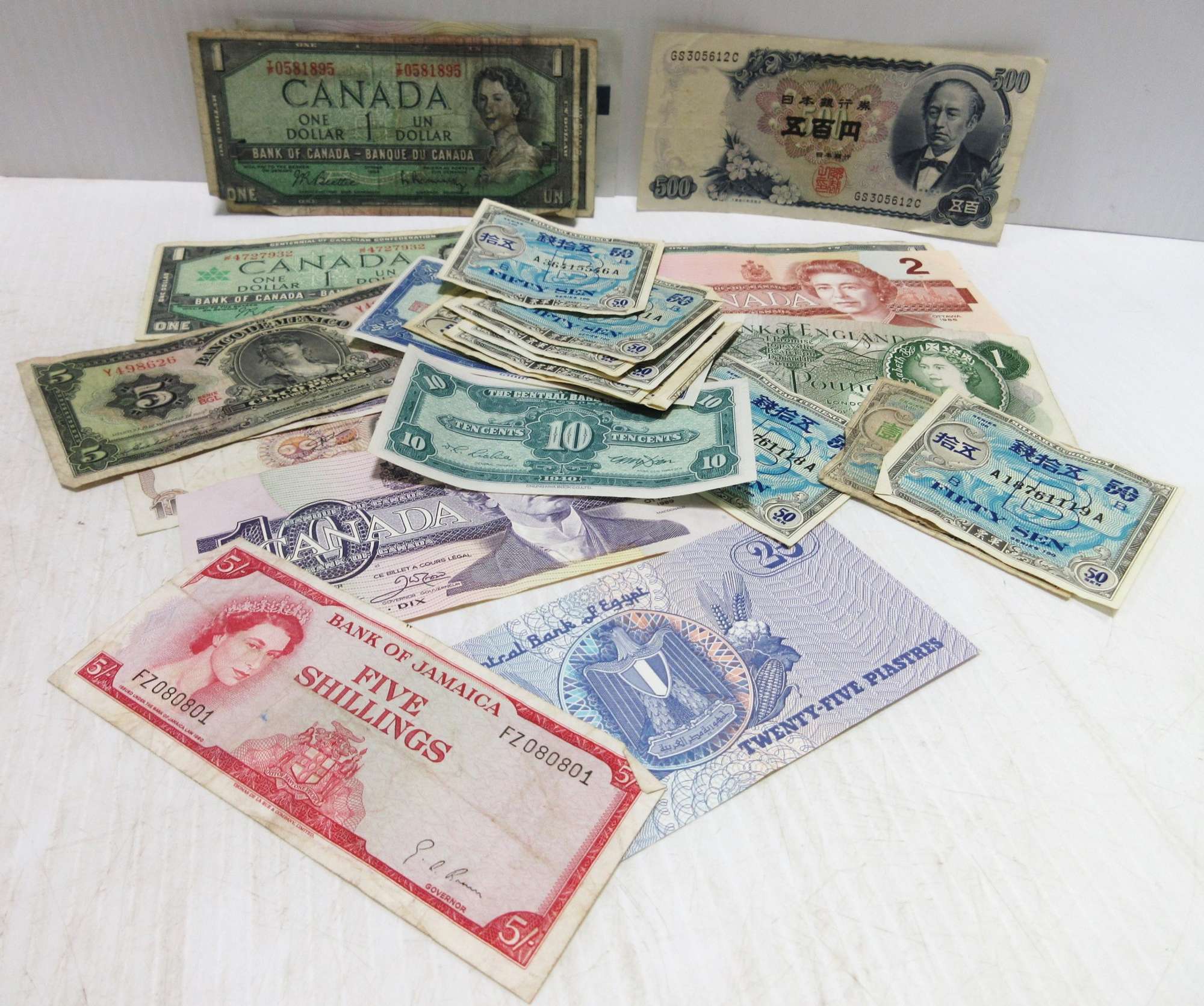 Albrecht Auctions | Older Foreign Currency Notes