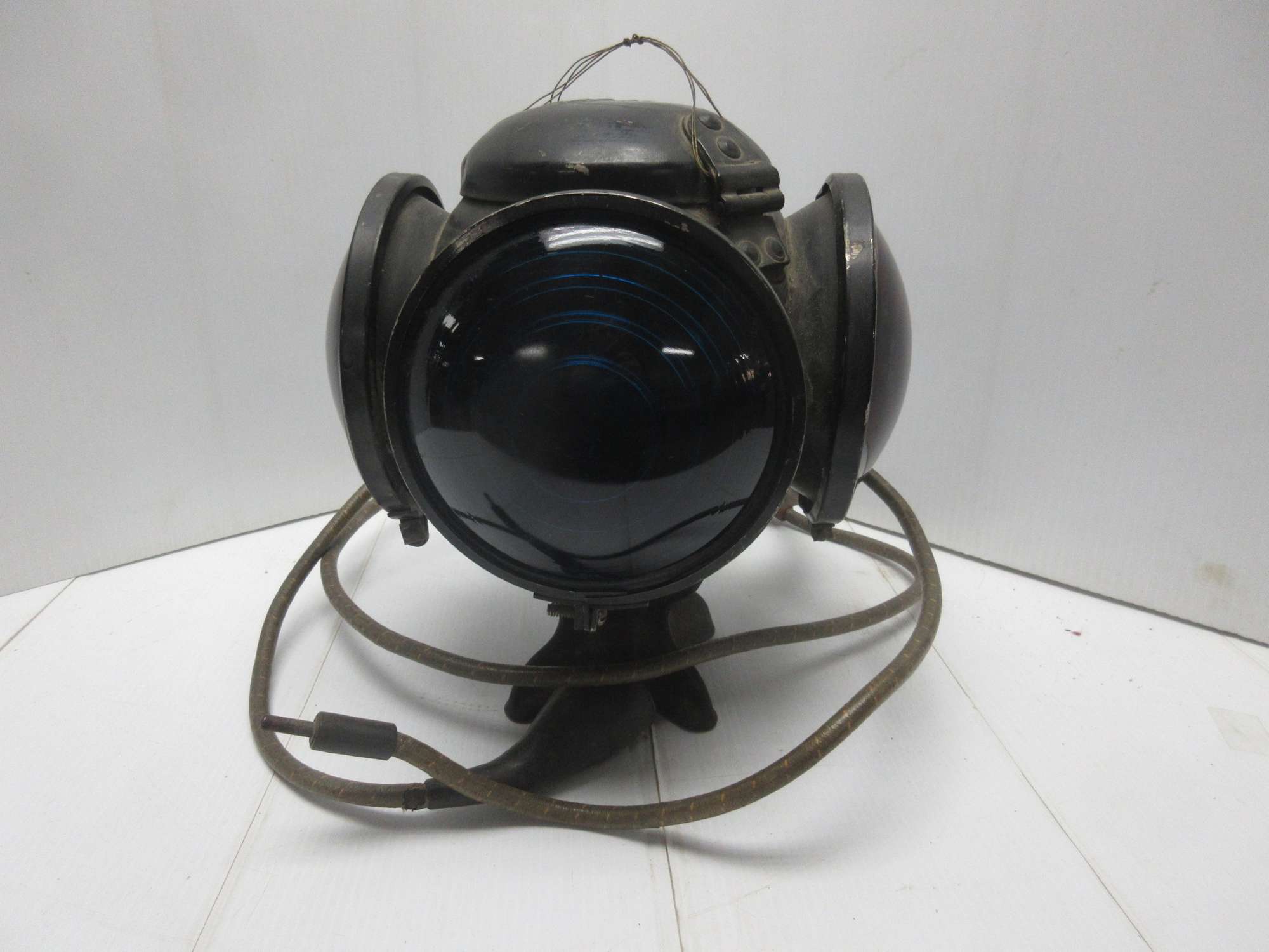 Albrecht Auctions | Adlake Electric Railroad Switch Lamp