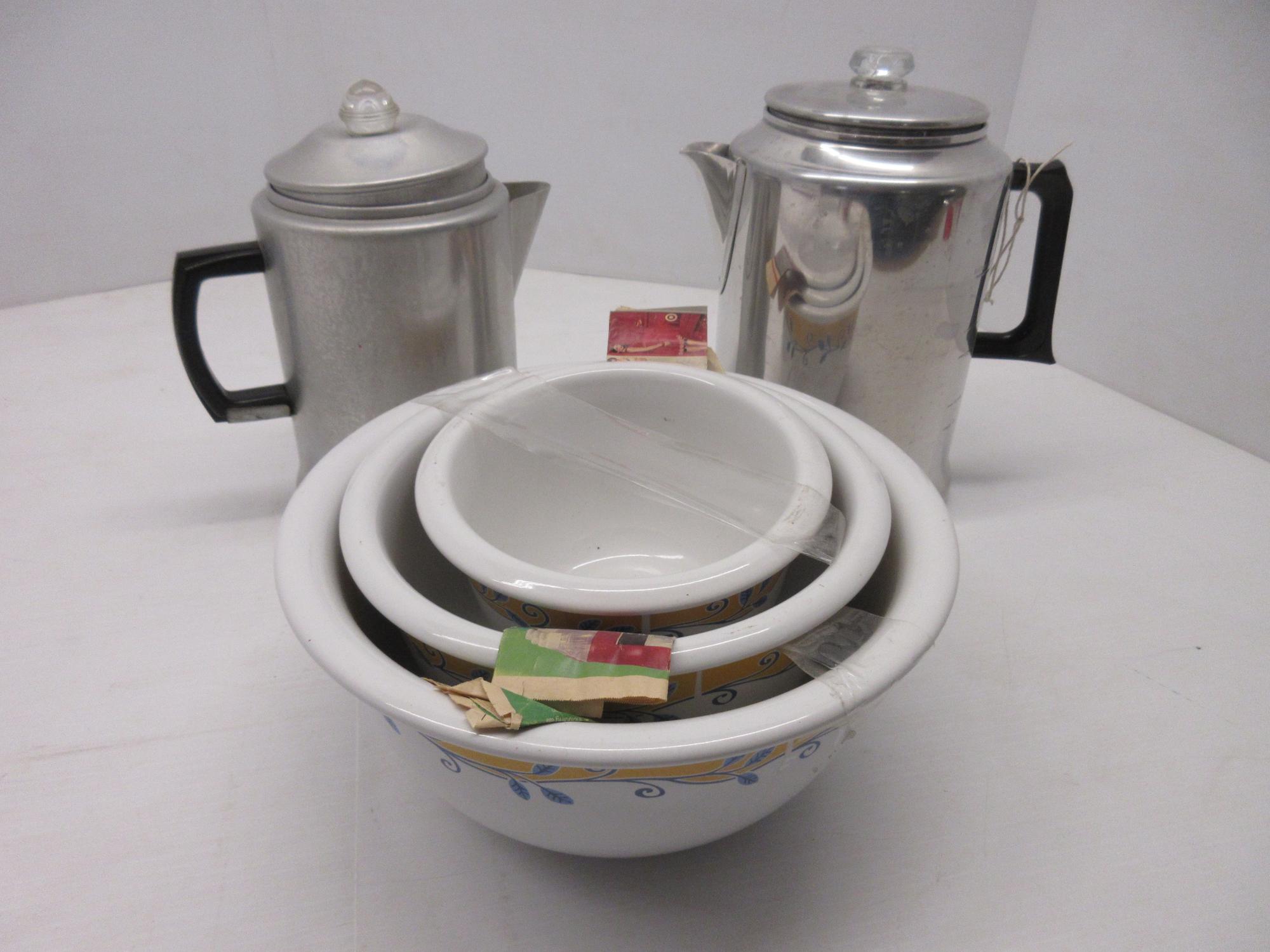 Albrecht Auctions | Three-Piece Set of Corelle Mixing Bowls, New; 20 ...