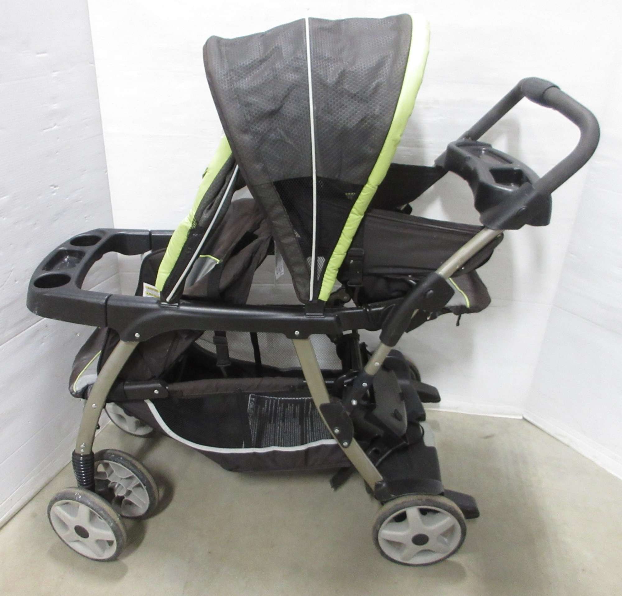 Albrecht Auctions | Graco Double Stroller