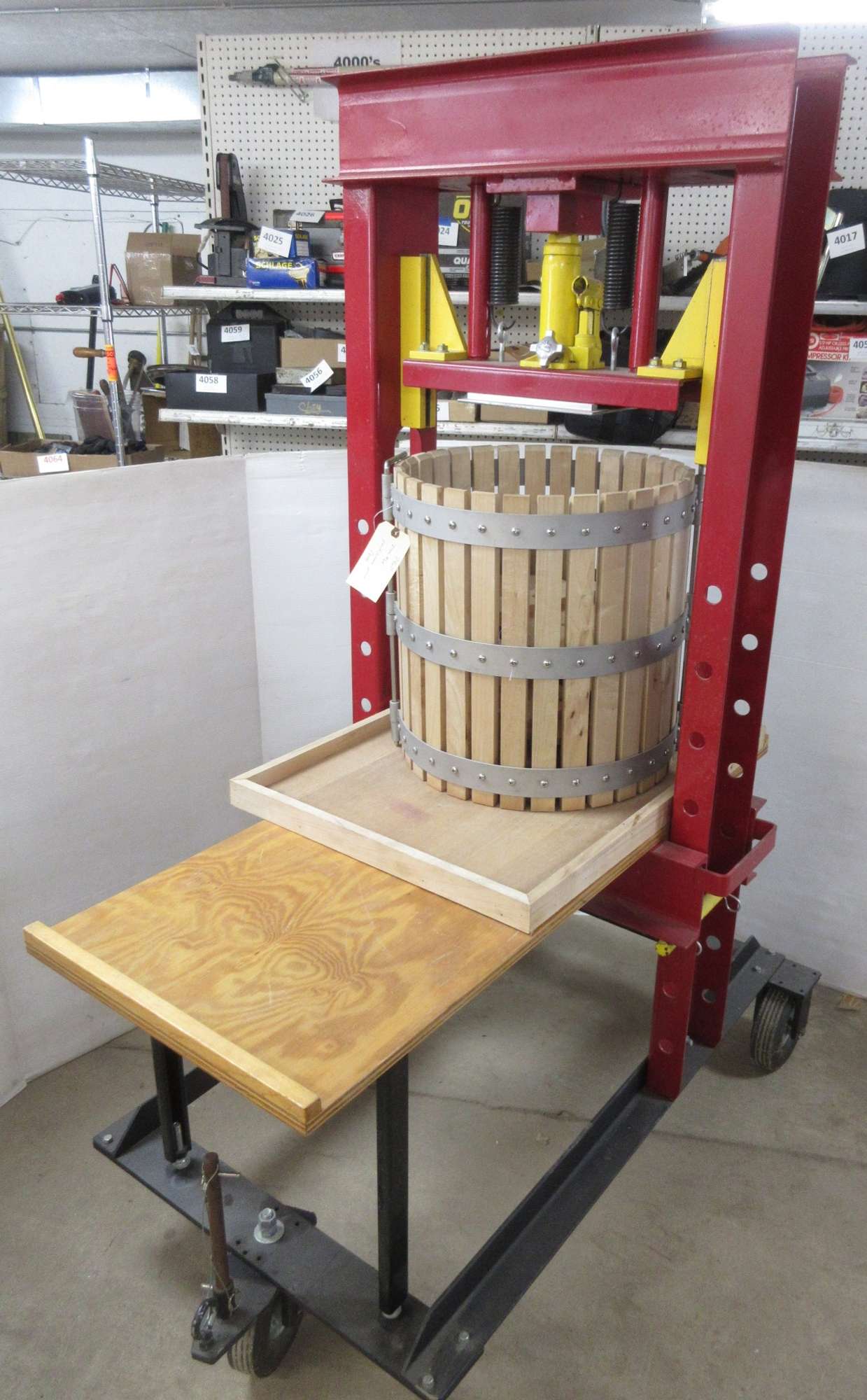 Albrecht Auctions | Fruit/Grape Press, Extra Large Capacity, On Wheels