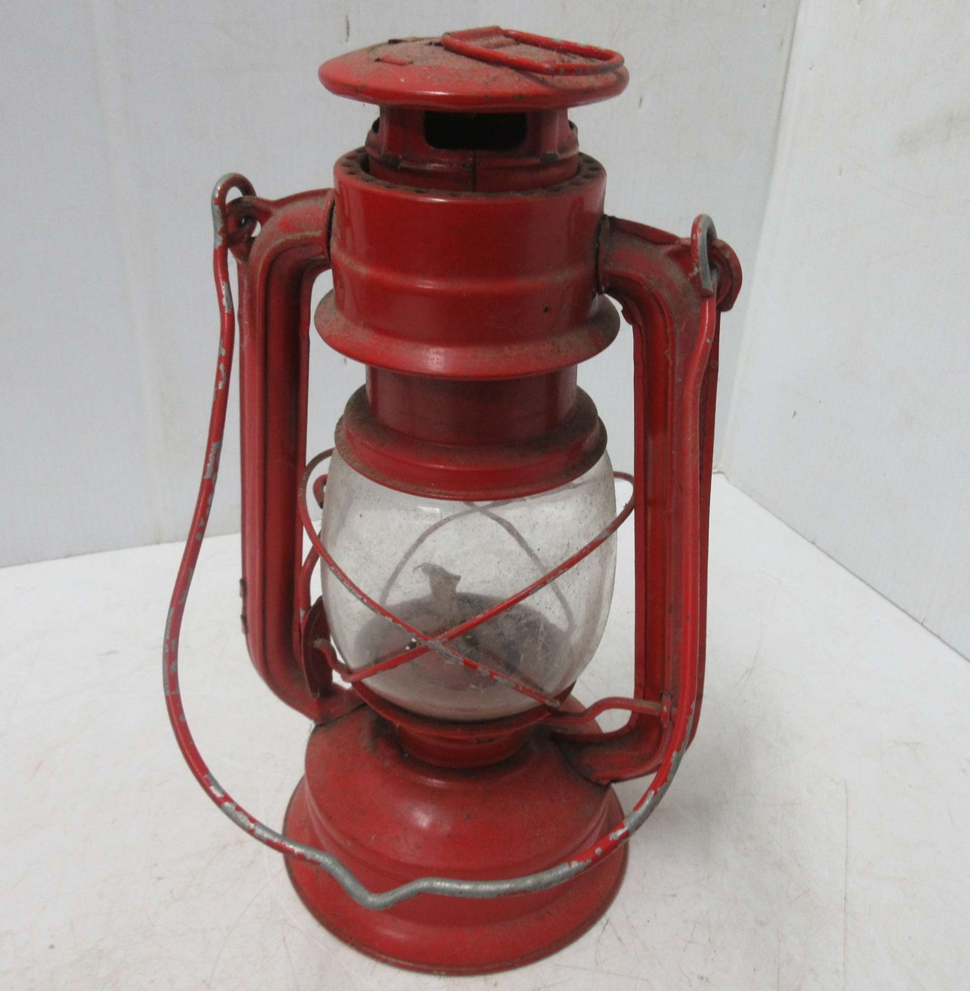 Albrecht Auctions | Old Red Lantern
