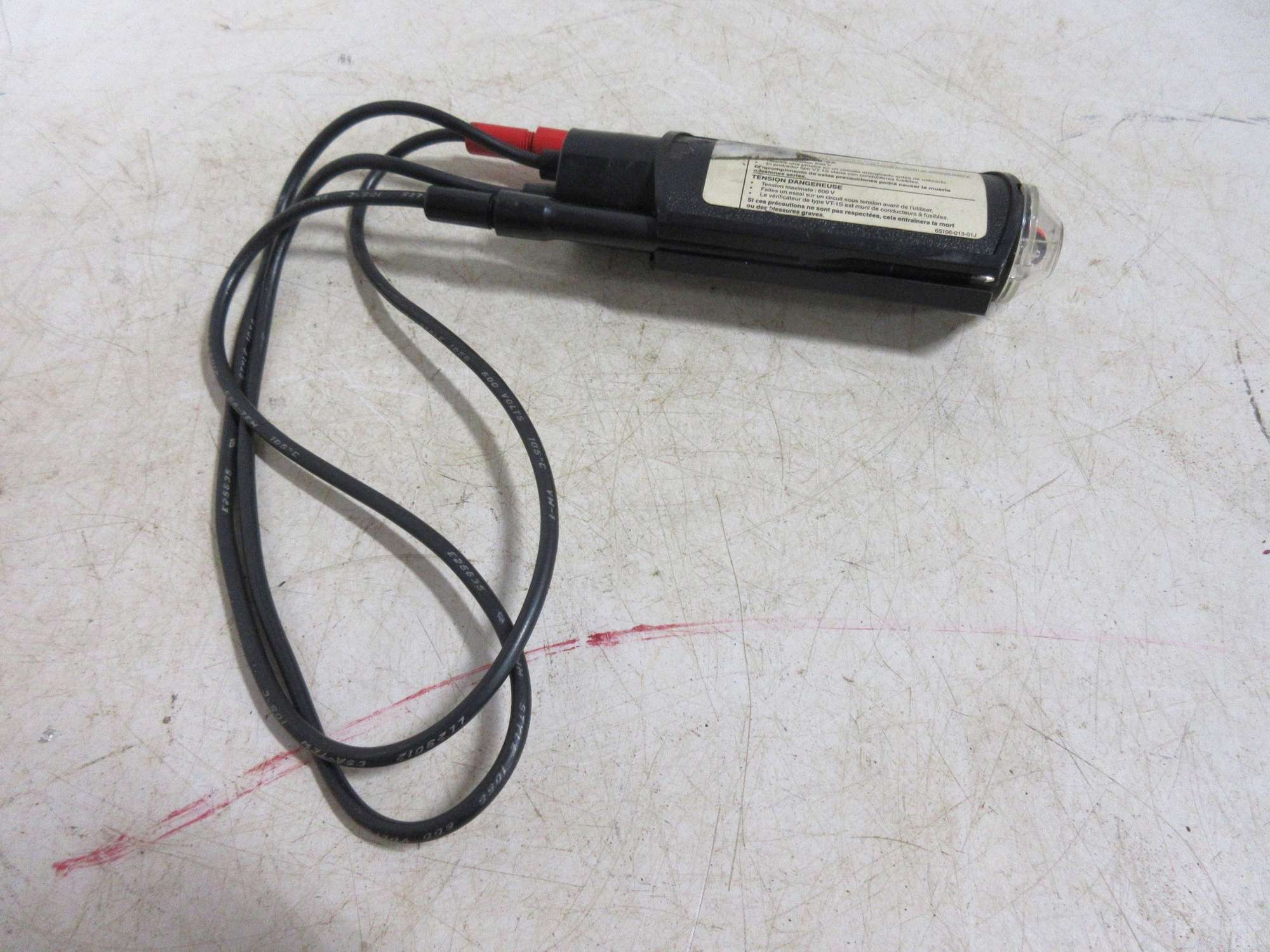 Albrecht Auctions | Set of Square-D Wiggy Working Testers