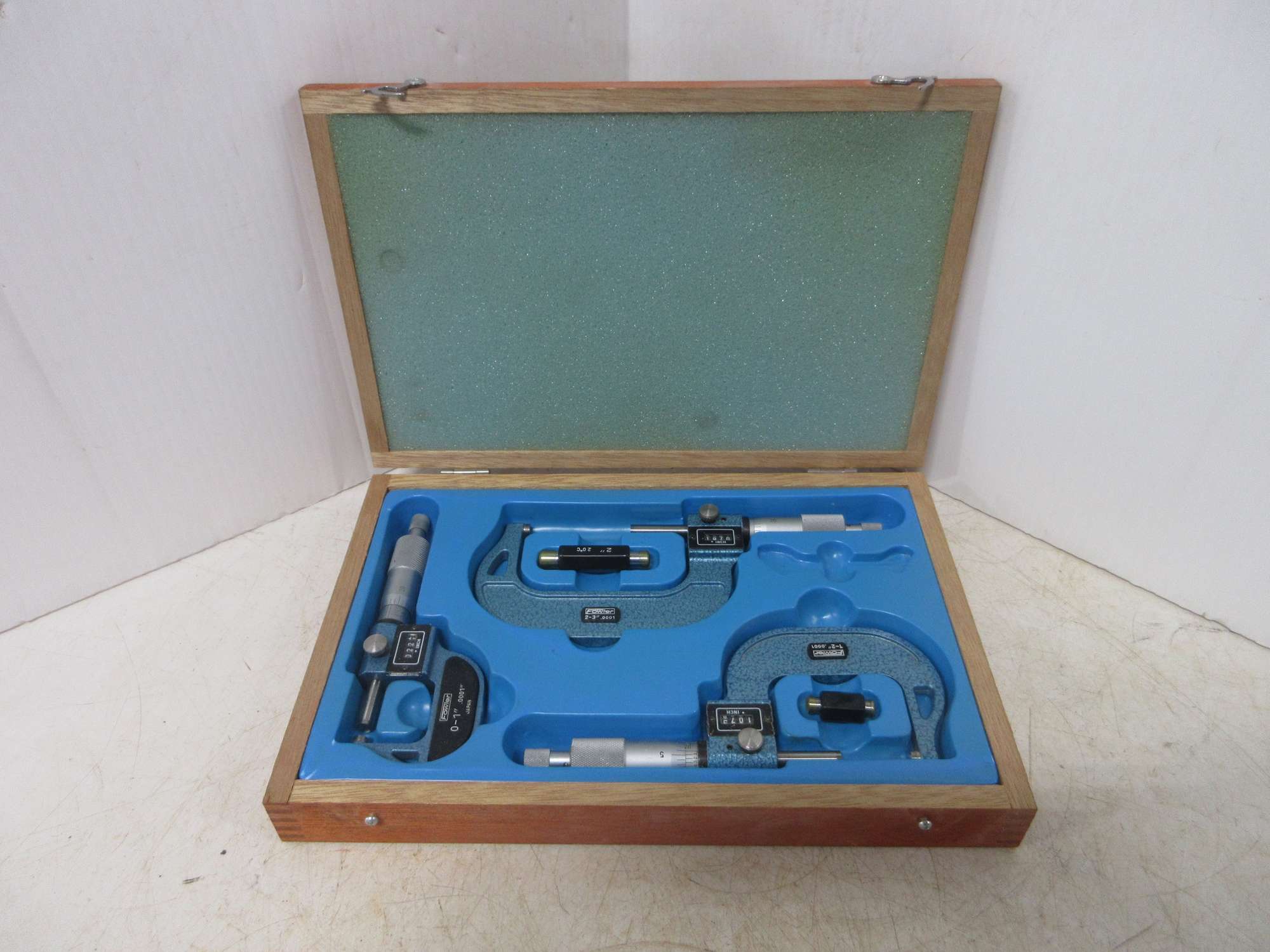 Albrecht Auctions | Fowler Gauge Set in Case