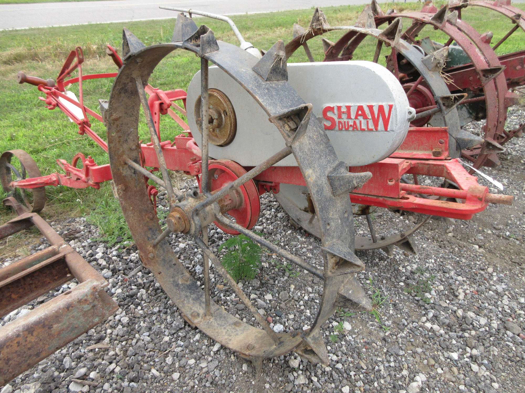 Albrecht Auctions | Older Shaw Du-ALL Walk Behind Mower