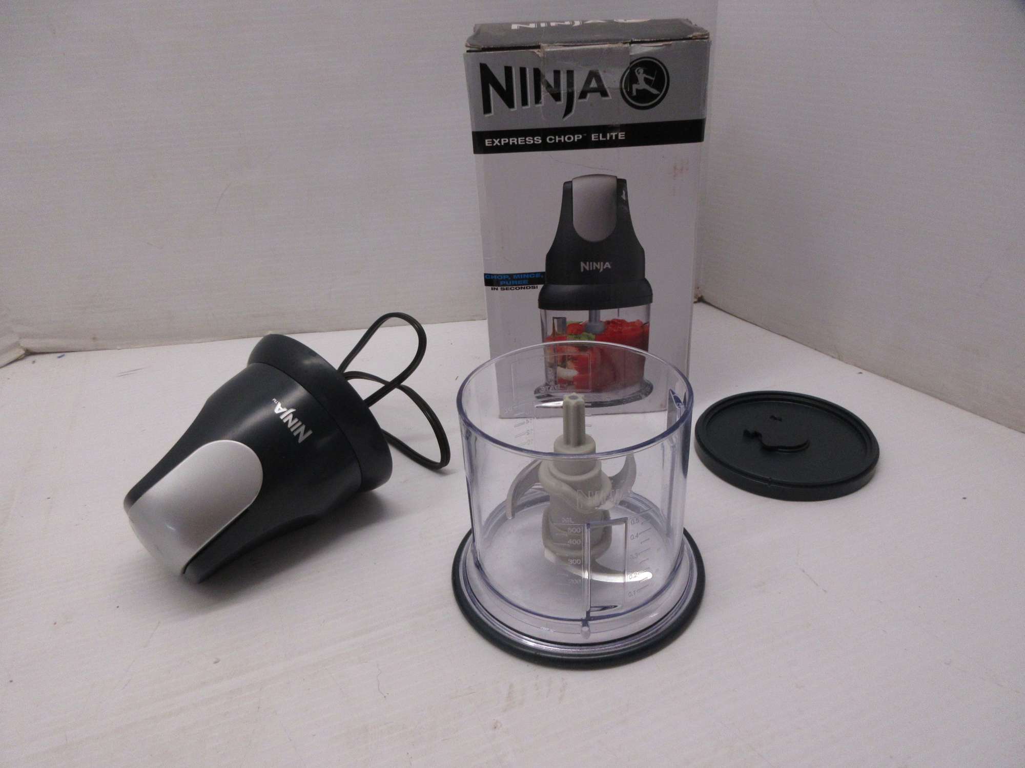 Albrecht Auctions | Ninja Express Chop Elite