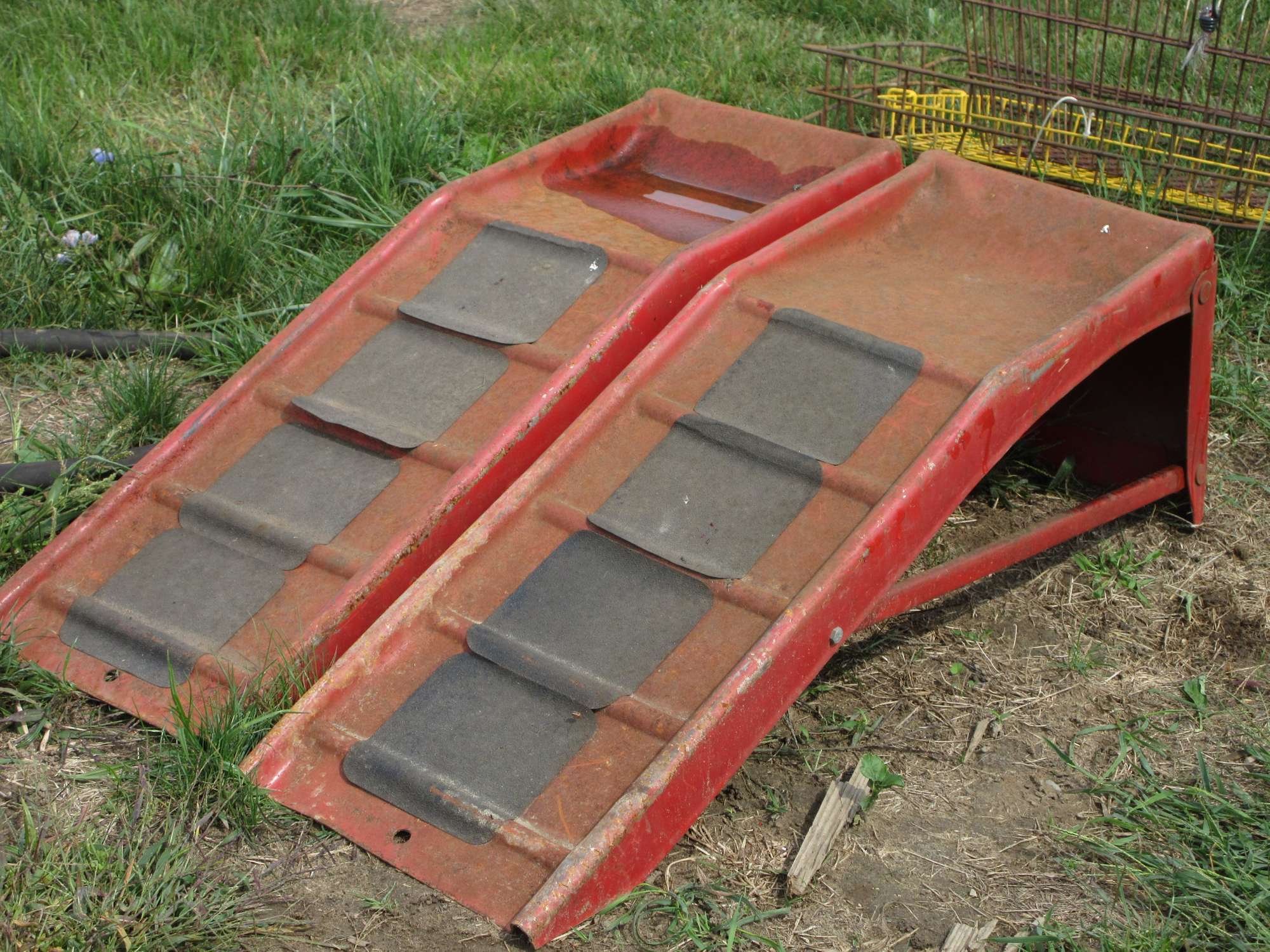 Albrecht Auctions | (2) Red Car Ramps