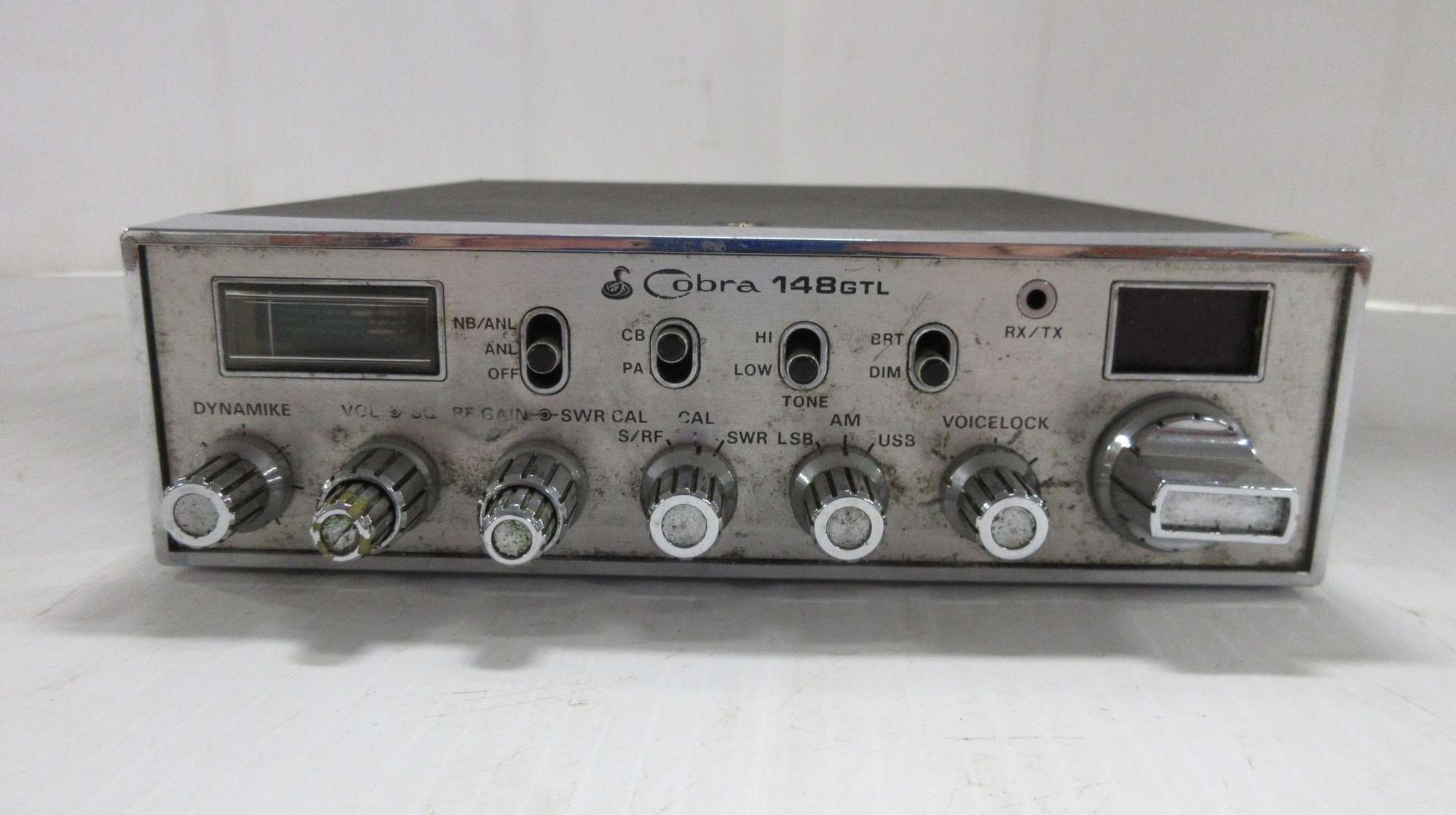 Albrecht Auctions | Cobra 148 GTL CB AM/SSB 40-Channel Radio