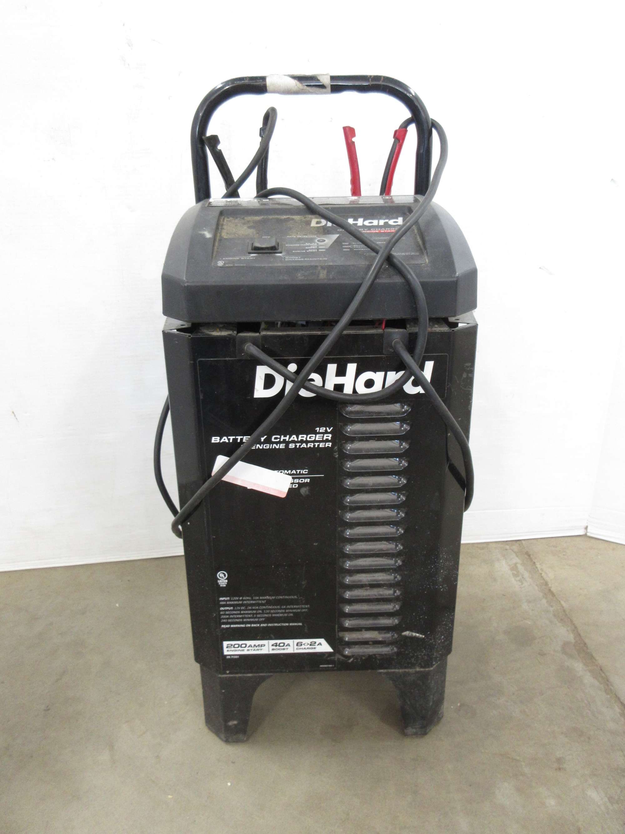 Albrecht Auctions | Diehard Battery Charger/Engine Starter, 12V