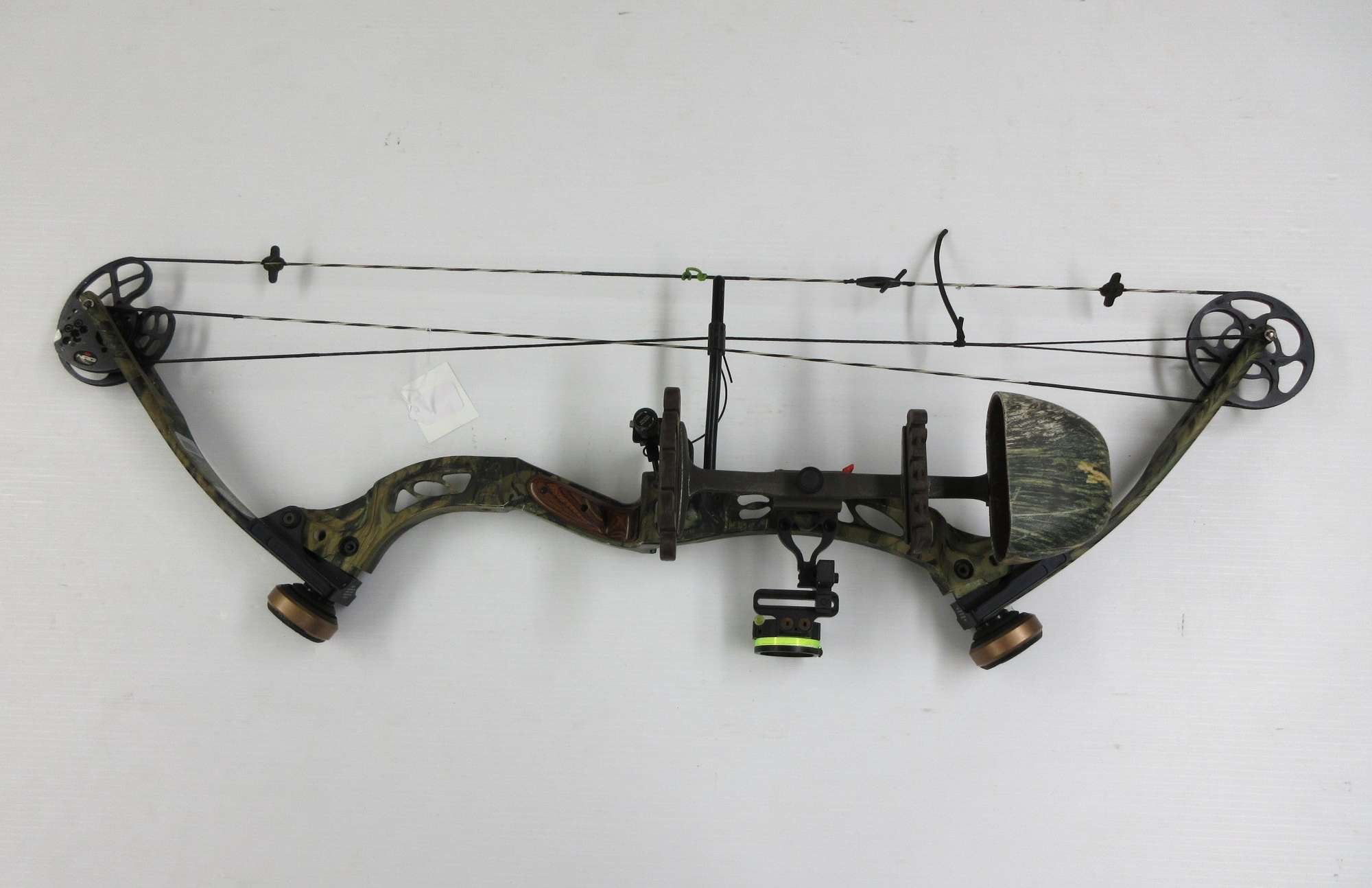 Albrecht Auctions | PSE Compound Bow with Sight, Drop Relief, and ...