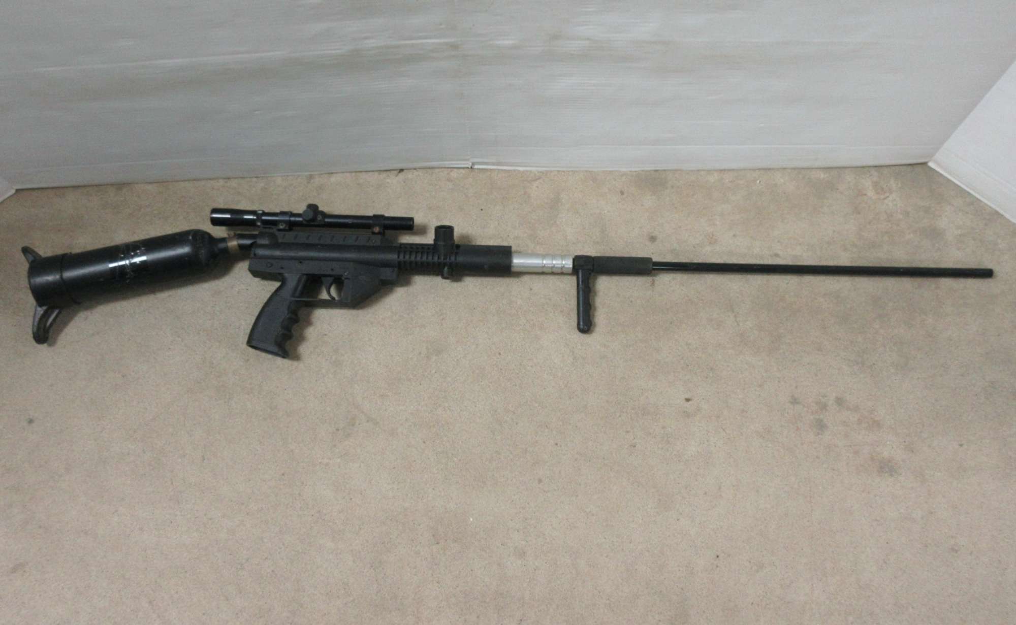 Albrecht Auctions | Stingray Paintball Gun