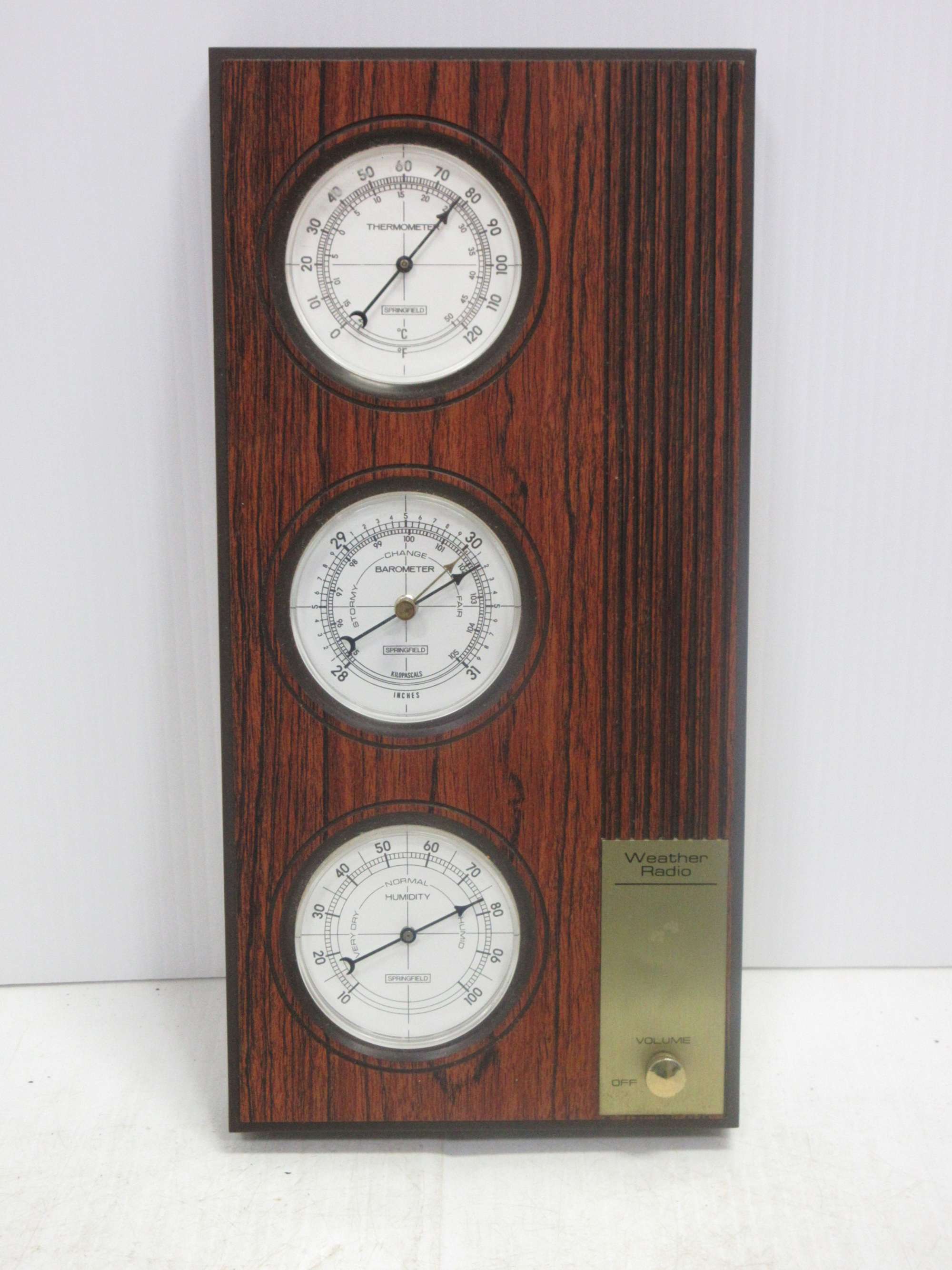Albrecht Auctions | Weather Radio with Thermometer, Barometer, and ...