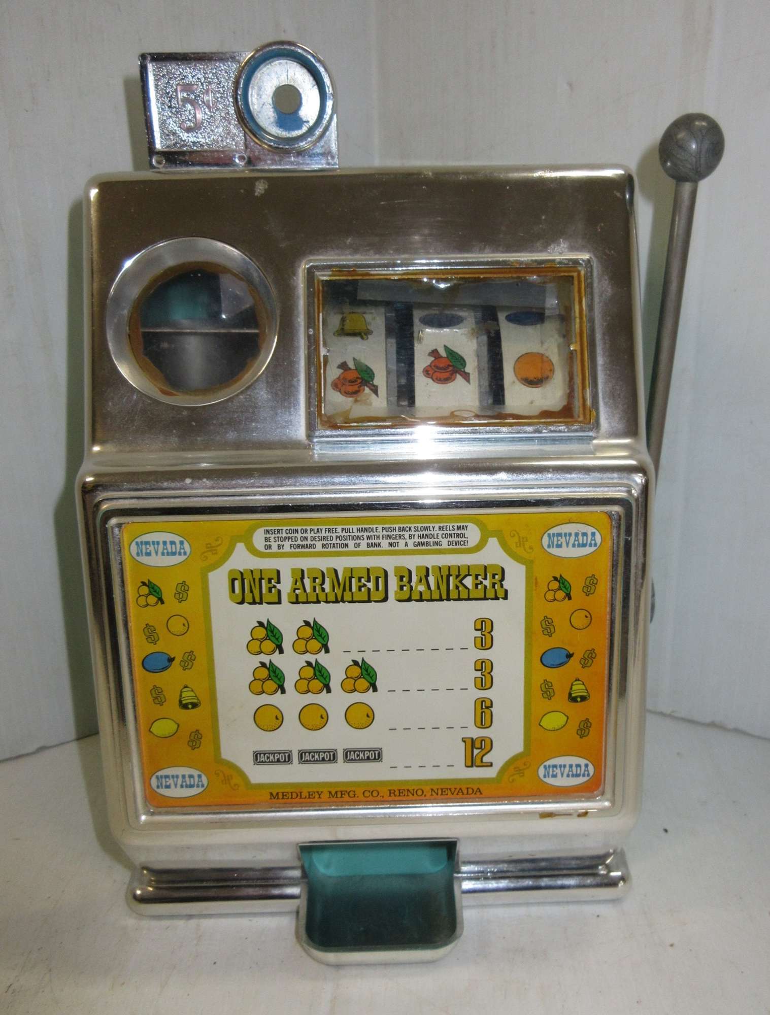 Albrecht Auctions | Older 5¢ Slot Machine