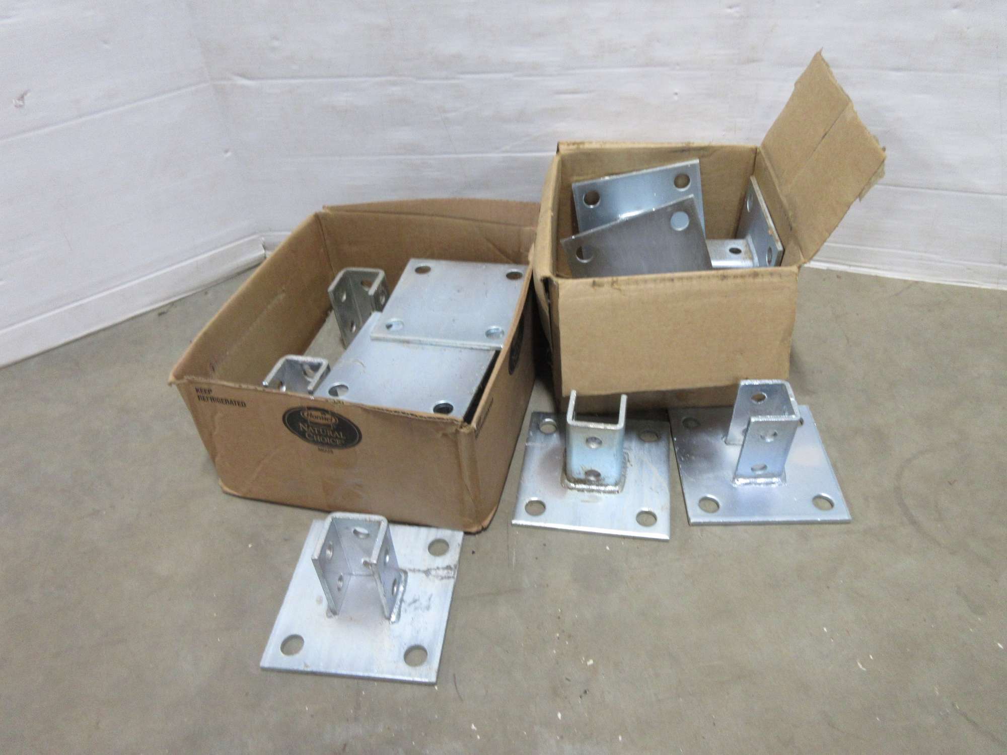 Albrecht Auctions | (12) Galvanized Square Post Bases for Unistrut