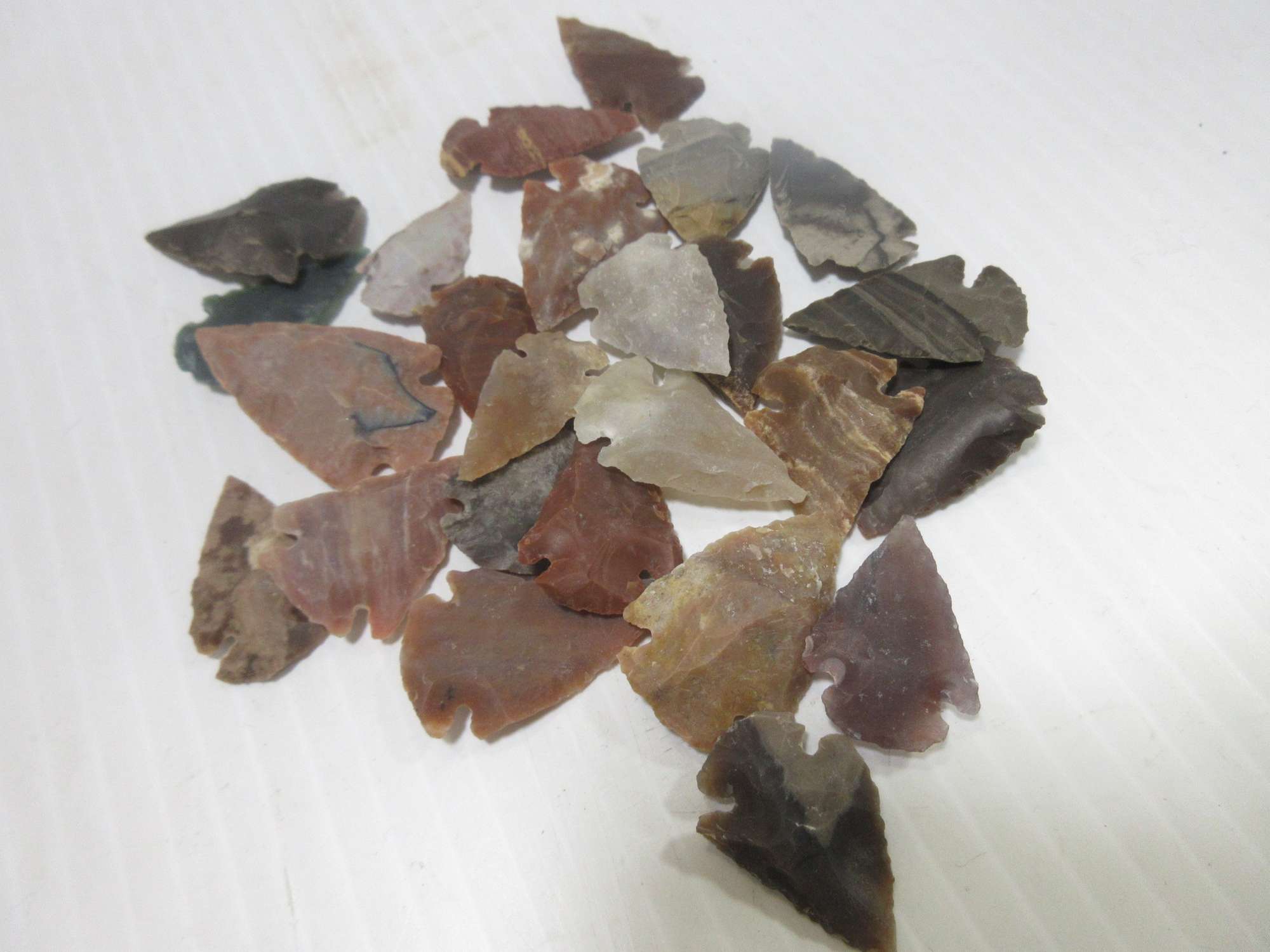 Albrecht Auctions | (25) Stone Arrow Points, Modern Made