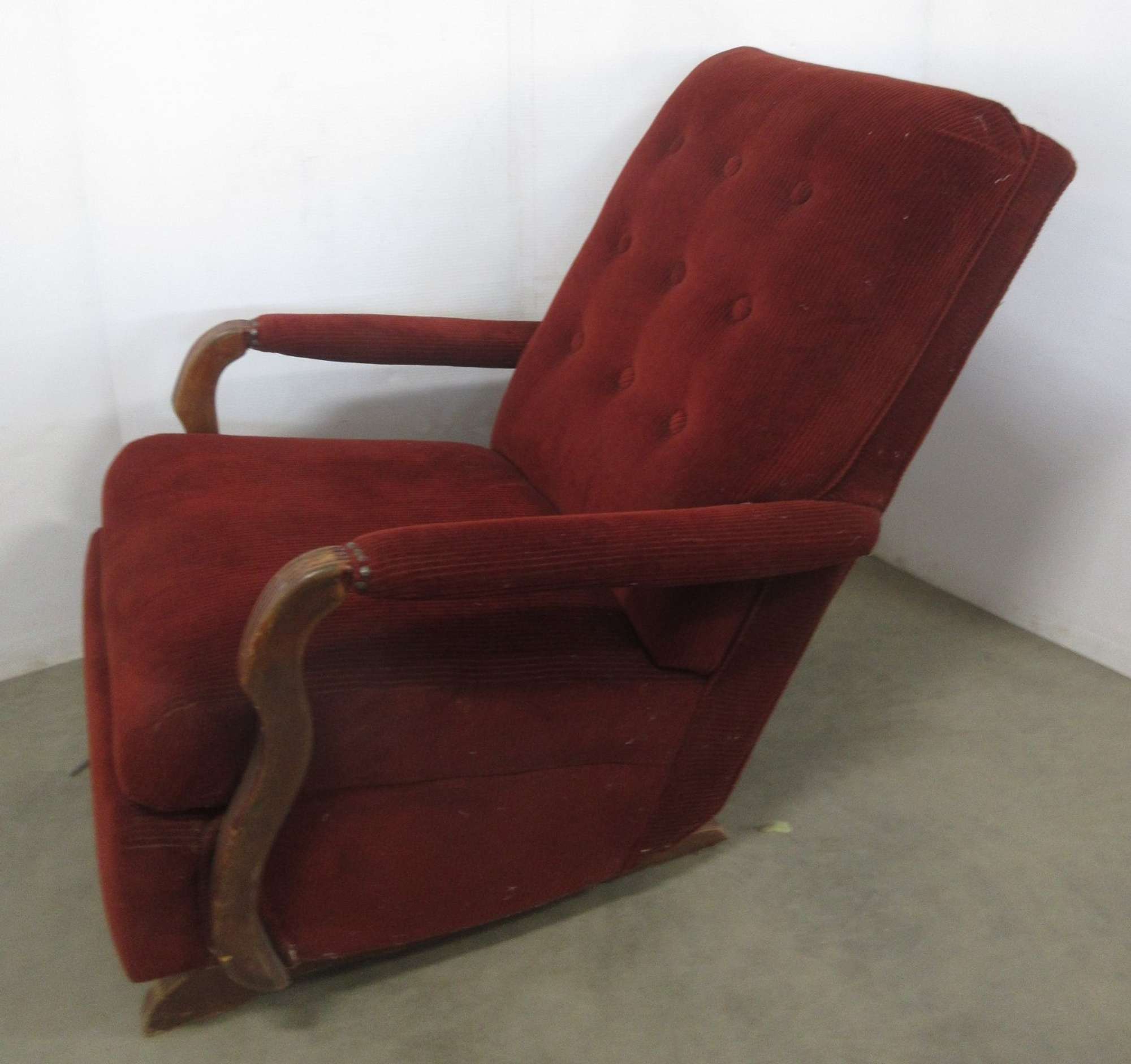 Albrecht Auctions | Antique Rocker