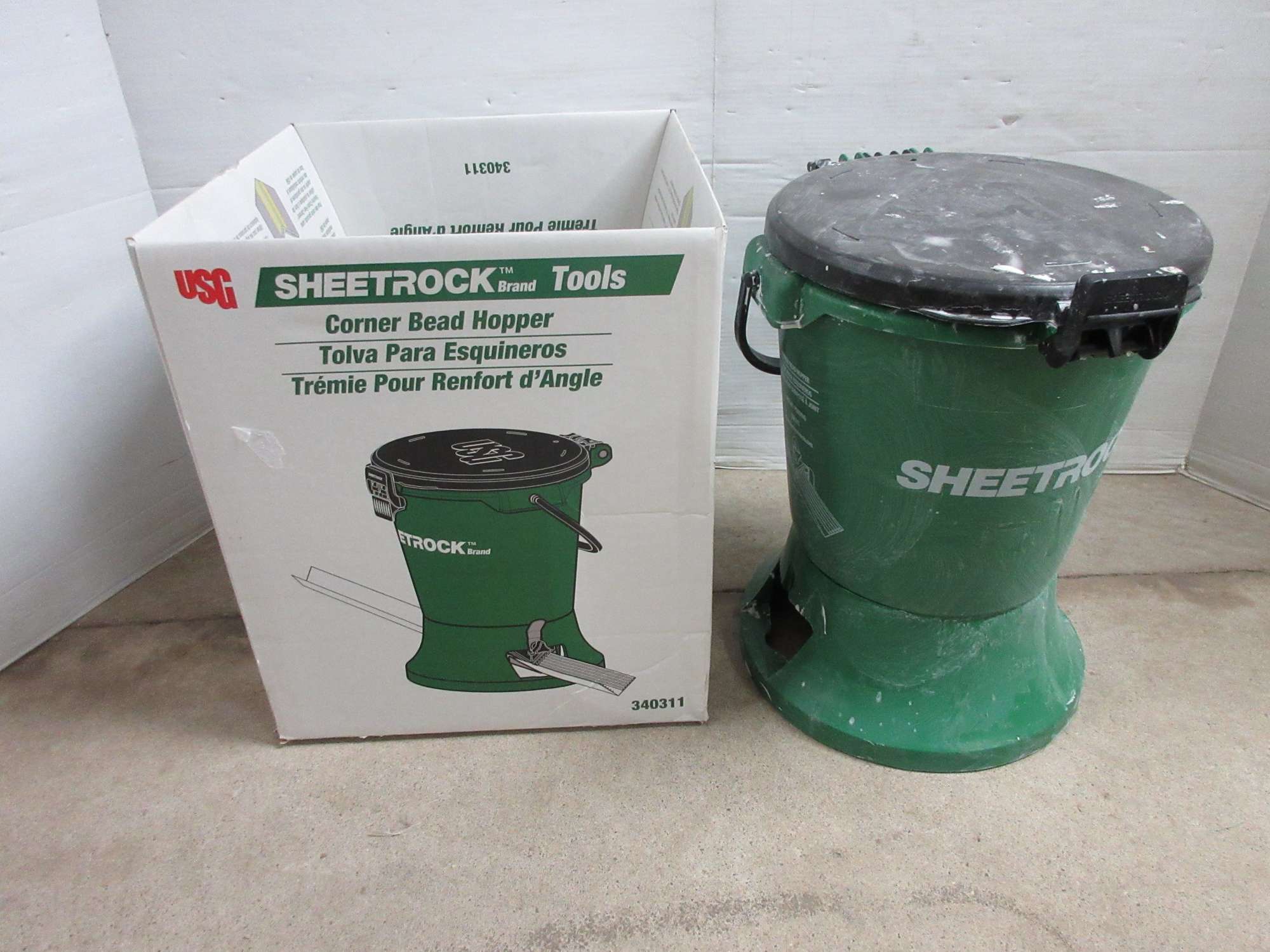 Albrecht Auctions | Sheetrock Corner Bead Hopper