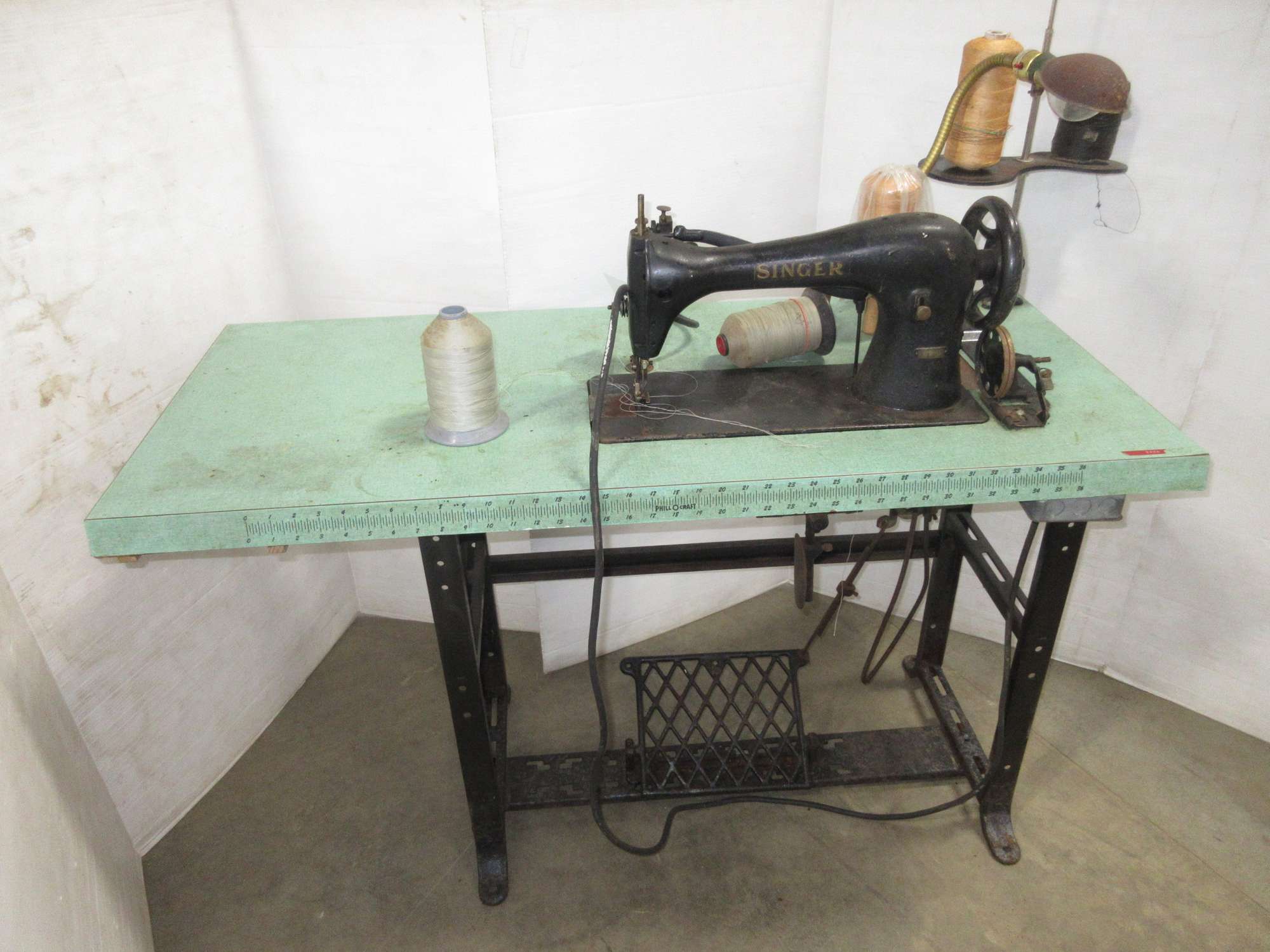 Albrecht Auctions | Singer Heavy Duty Commercial Sewing Machine
