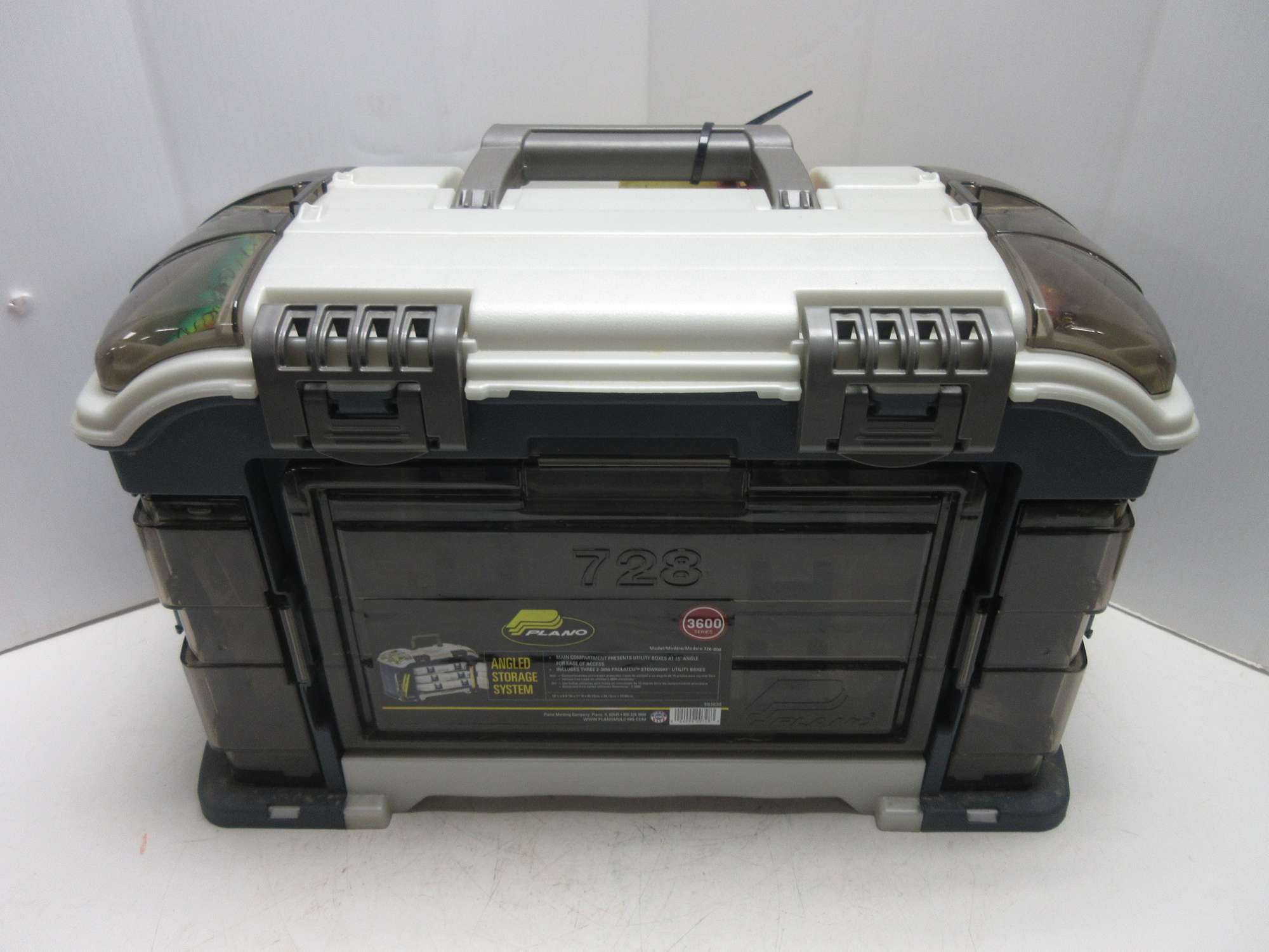 Albrecht Auctions | Tackle Box with Walleye Lures, Include: Body Baits ...