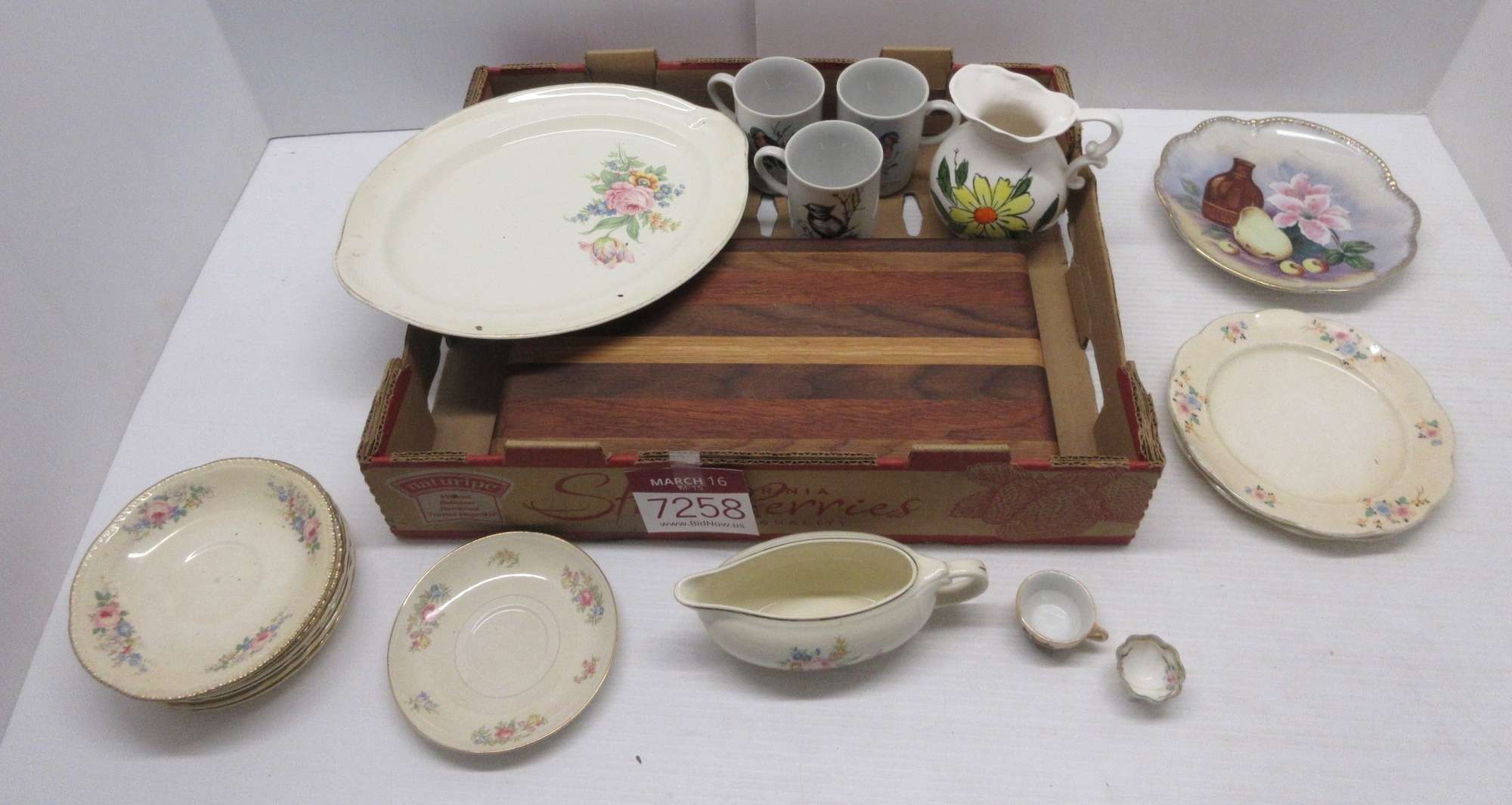 Albrecht Auctions | Antique Dish Set, Mismatched, Includes: Gravy Dish ...