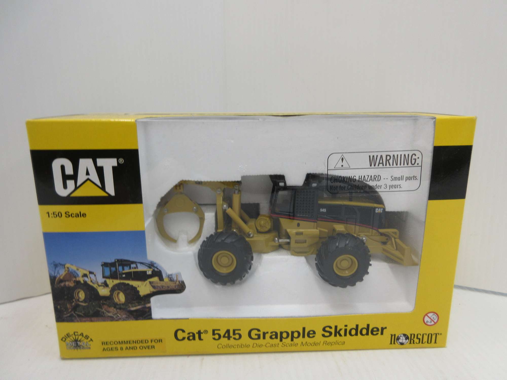 Albrecht Auctions | 1999 Norscot CAT 545 Grapple Skidder, 1/50 Scale