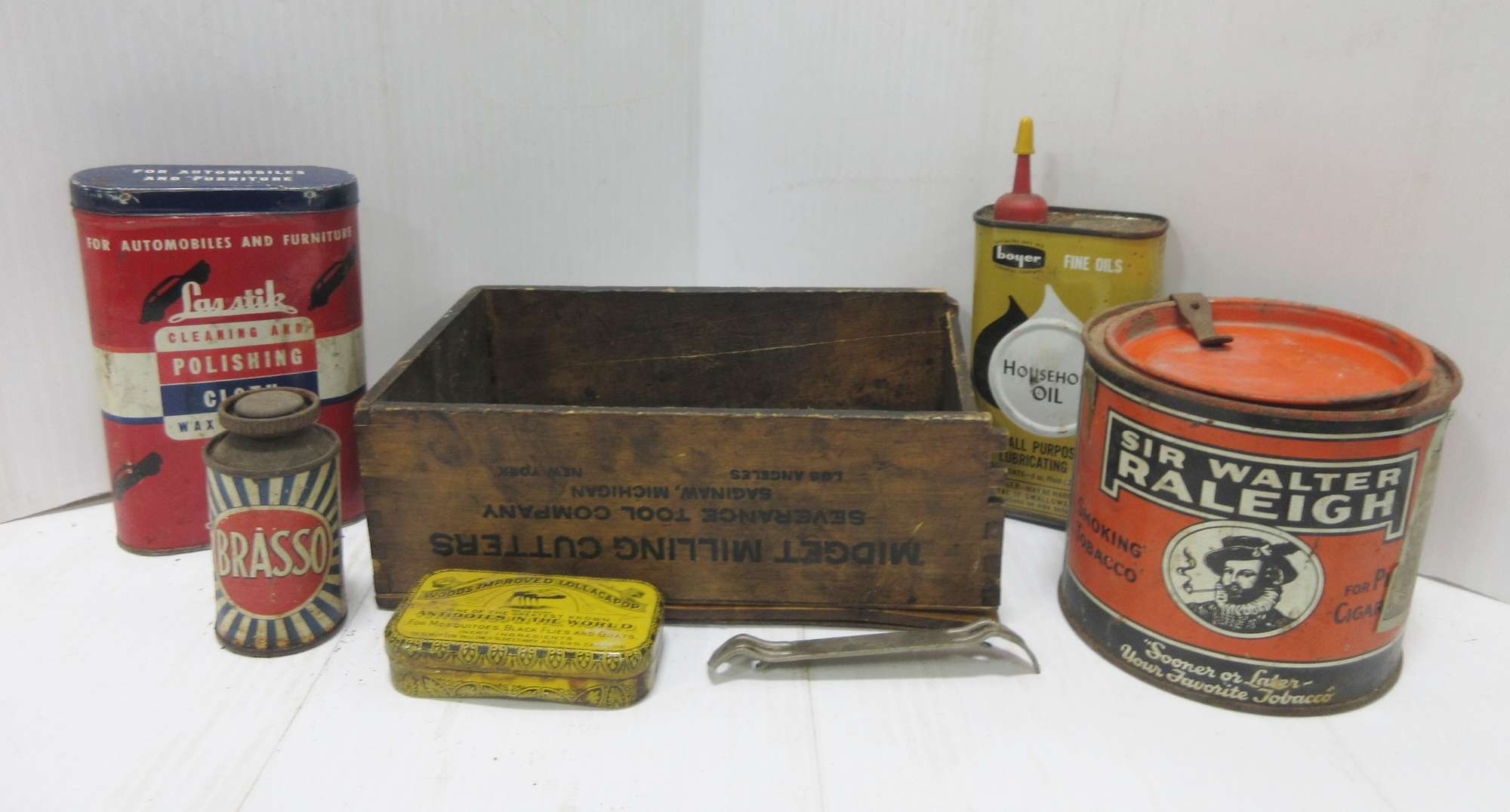 Albrecht Auctions | Older Collectible Cans, Include: Auto Polish Can ...