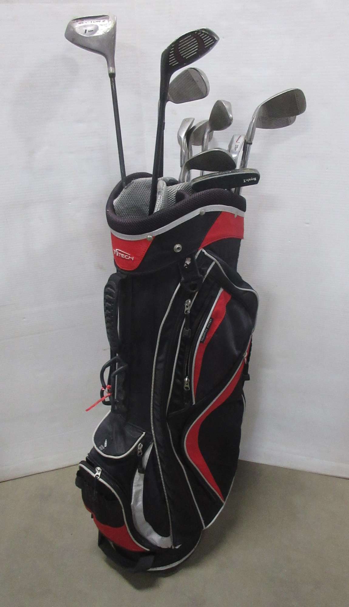 Albrecht Auctions | Set of Golf Clubs with TiTech Black Nylon Golf Bag ...