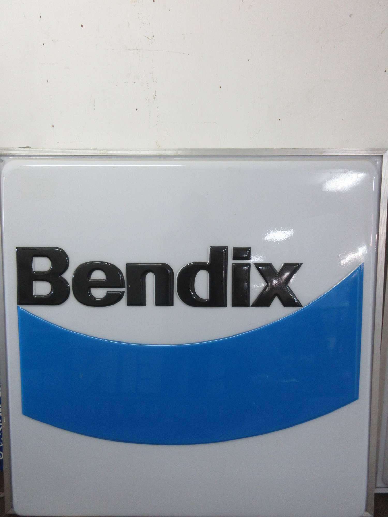 Albrecht Auctions | Bendix Brakes Light-Up Building Sign from 1988