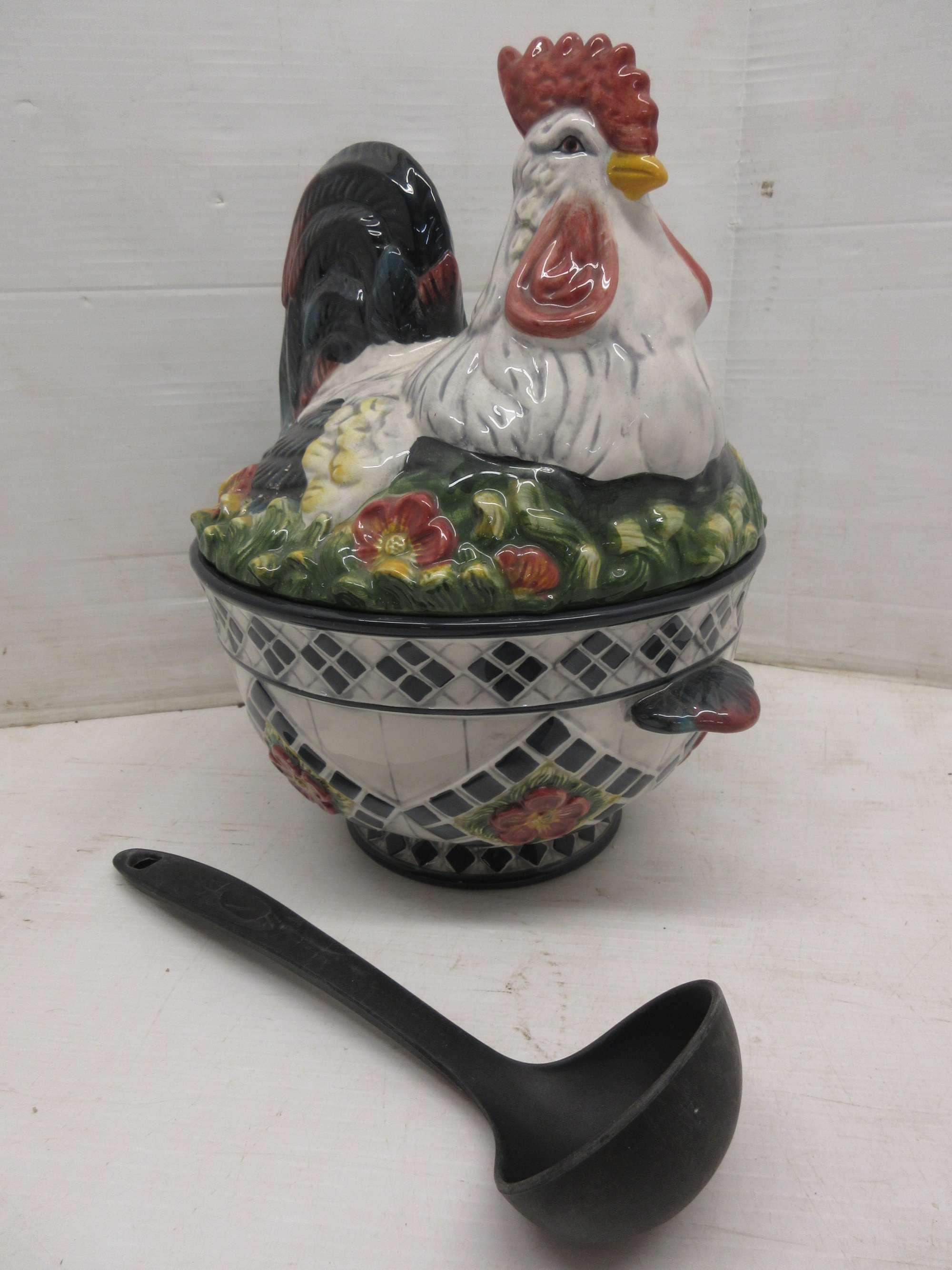 Albrecht Auctions | Soup Tureen, Rooster Design with Cover and Spoon ...