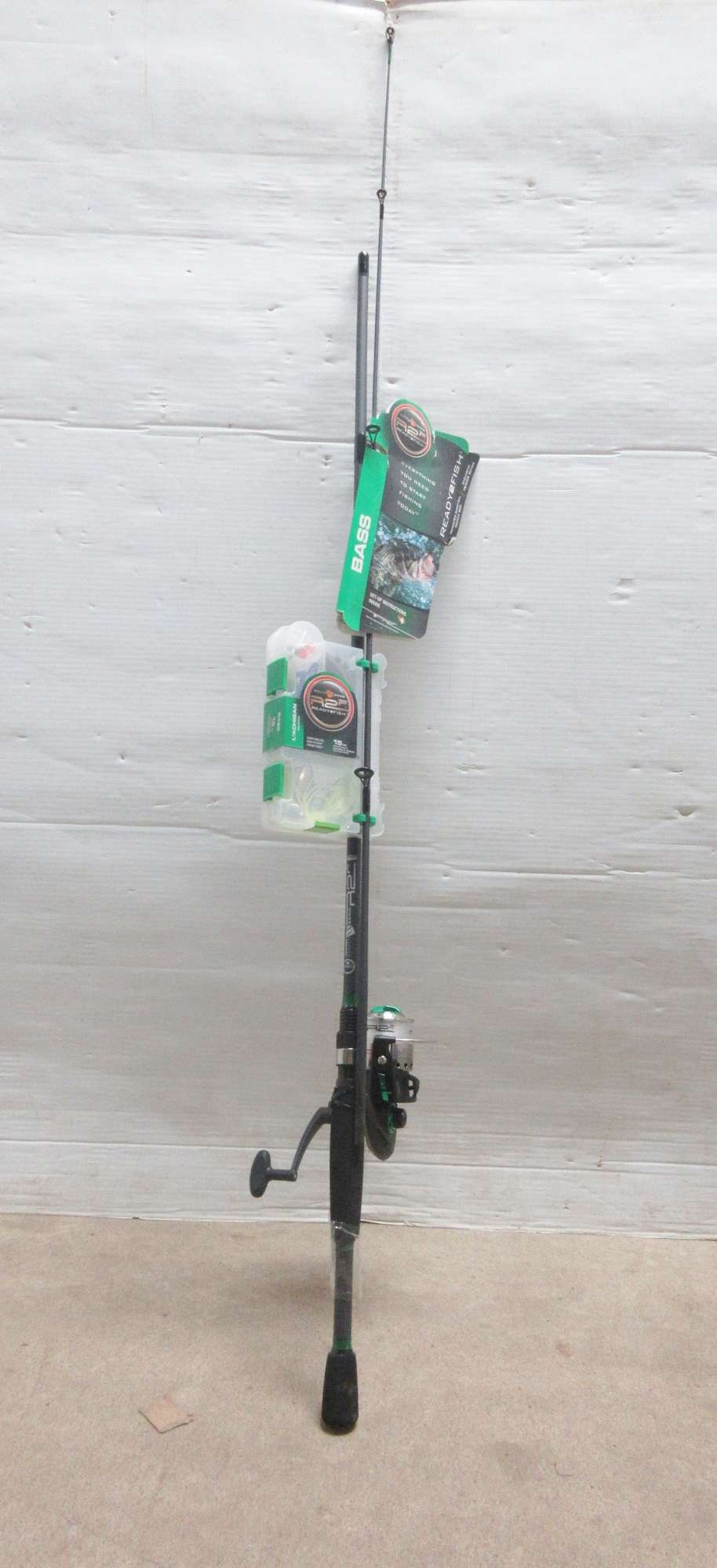 Albrecht Auctions | South Bend R2F Bass Ready to Fish Rod and Reel ...