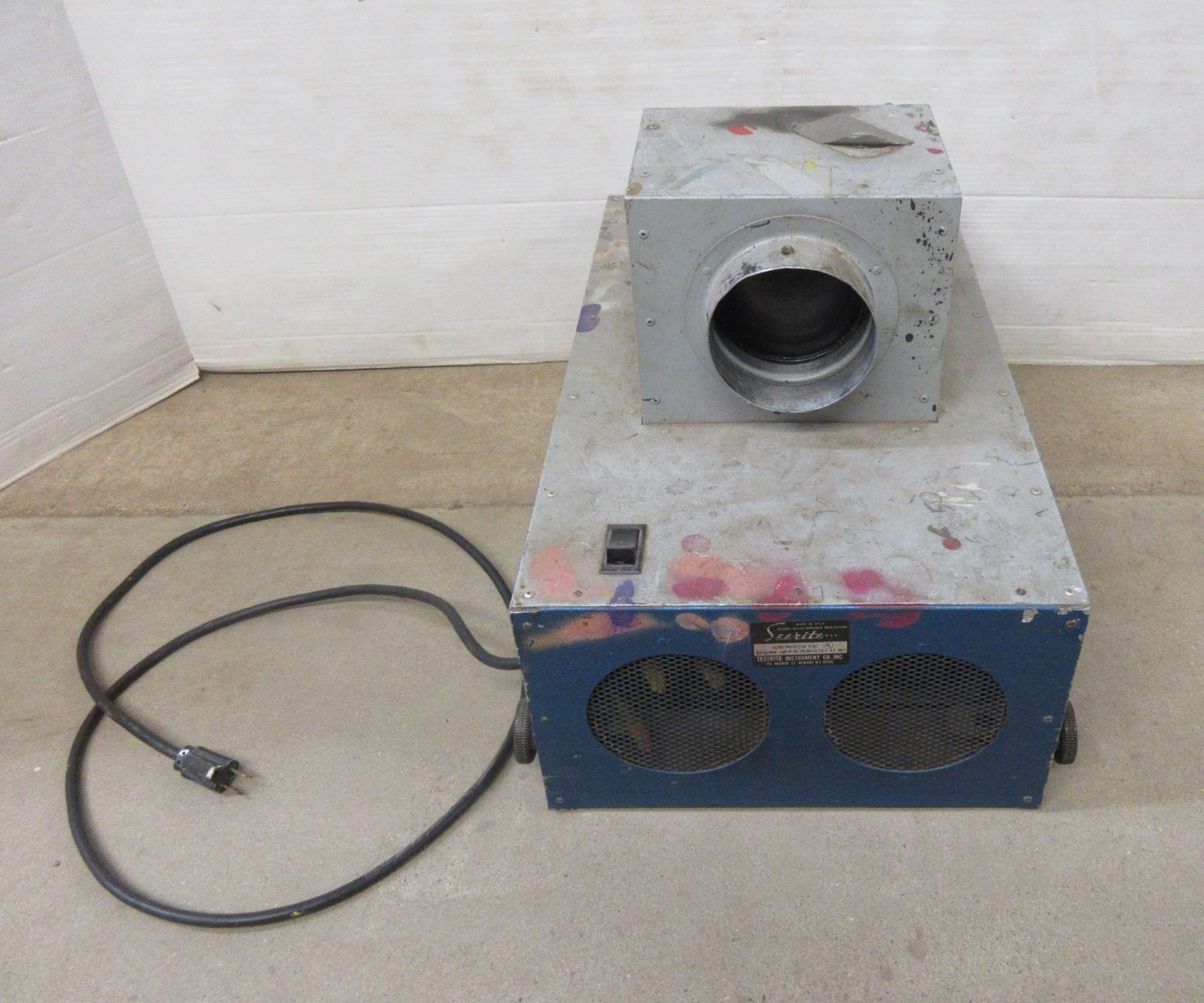 Albrecht Auctions | Seerite Opaque Projector