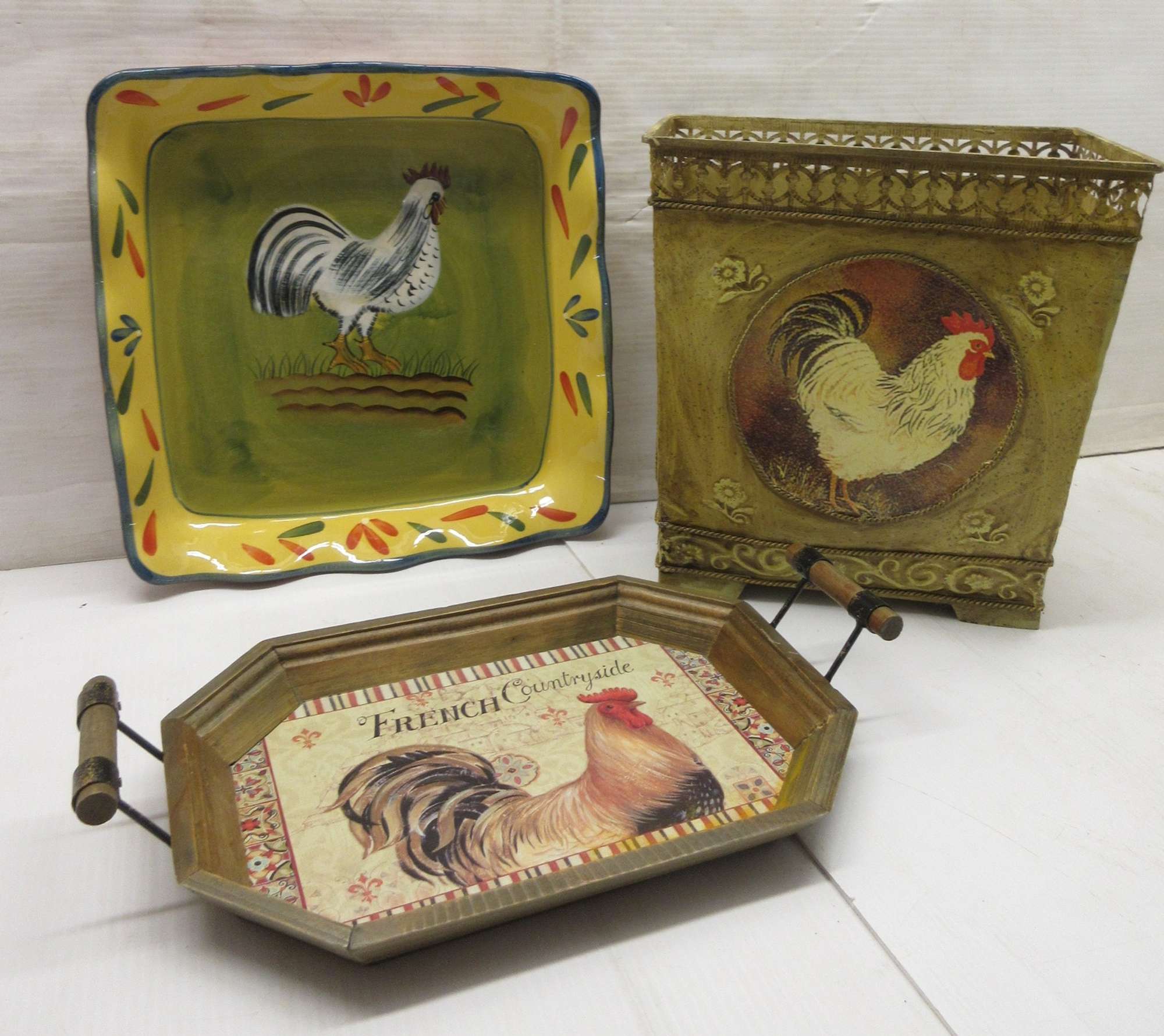 Albrecht Auctions | Rooster Table Tray, Rooster Metal Waste Basket ...