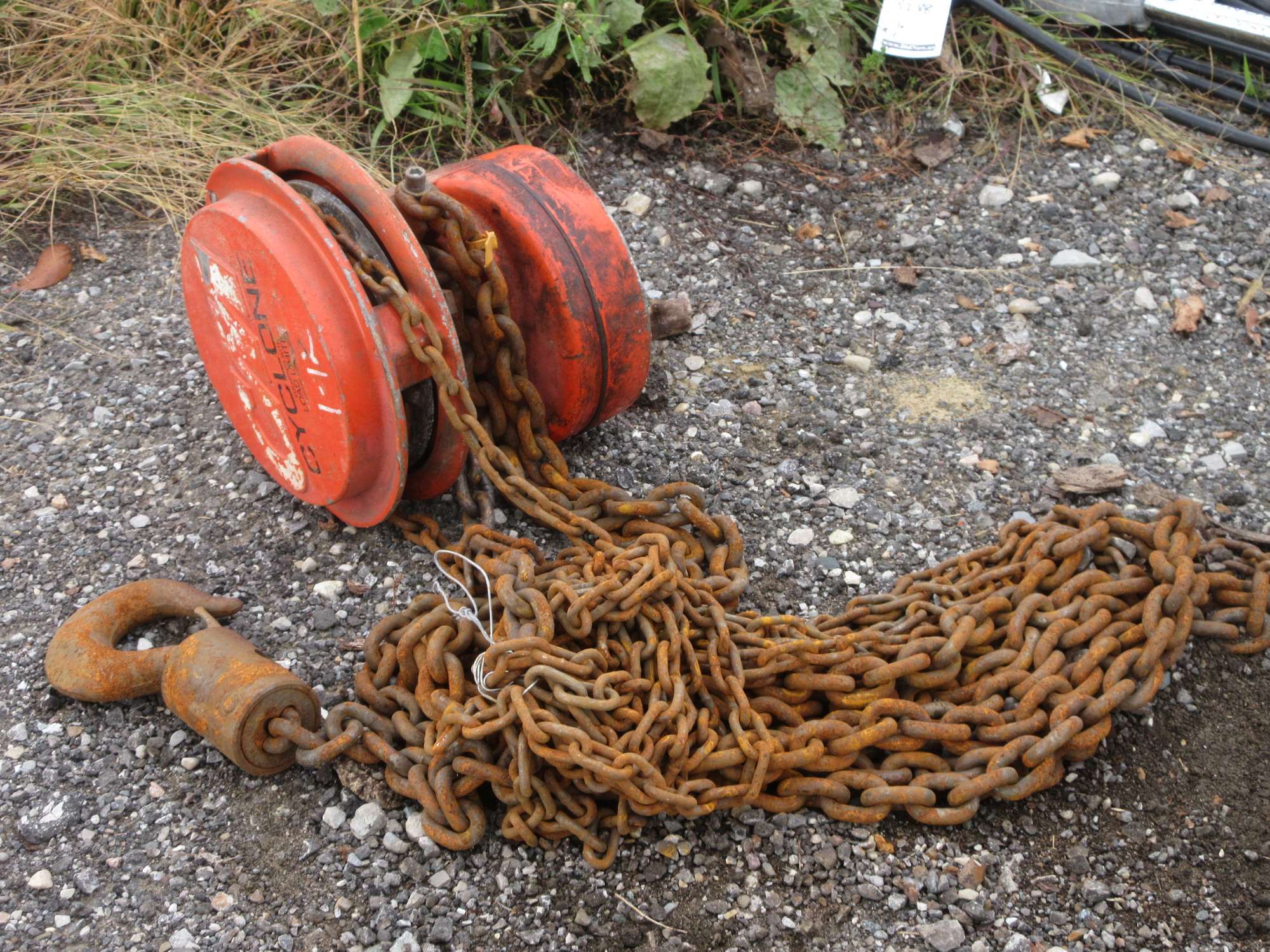 Albrecht Auctions | 1 1/2-Ton Chain Fall