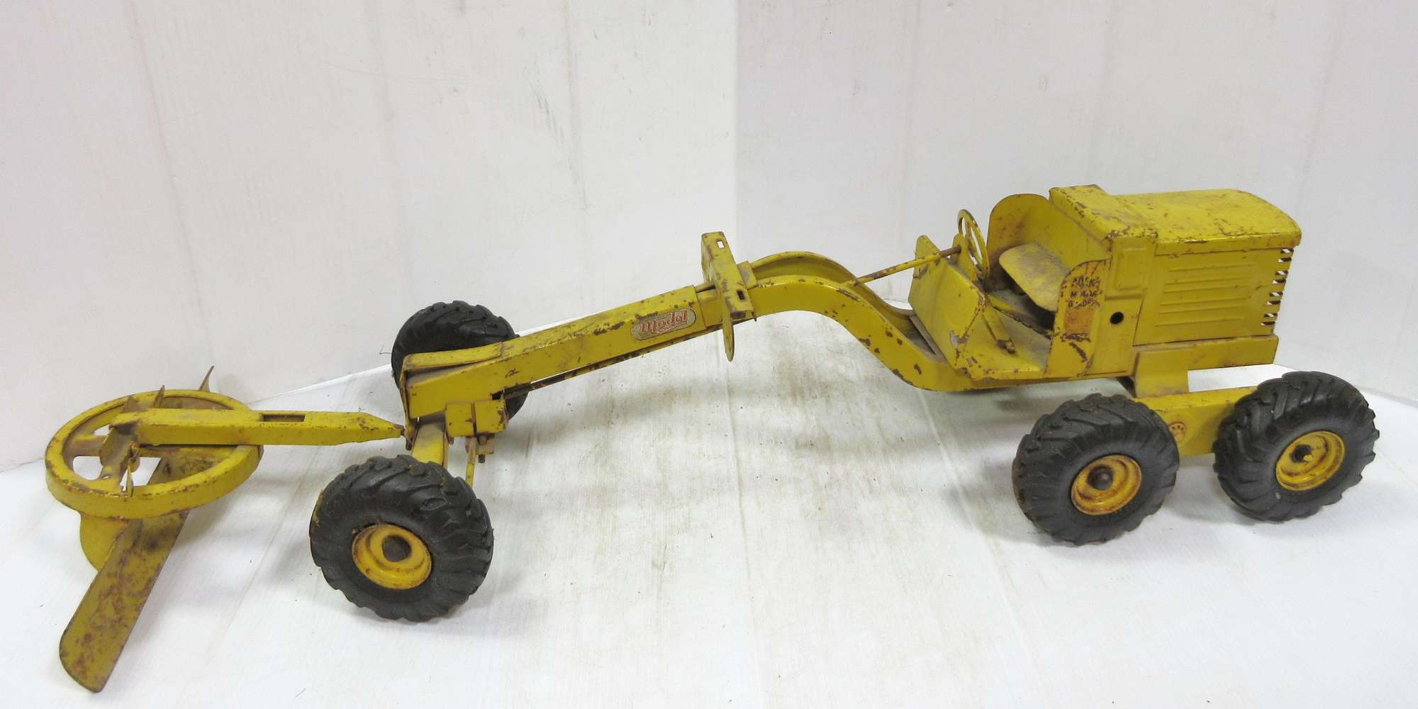 Albrecht Auctions | Old WM Doepke Company, Adams Motor Grader Toy Truck ...