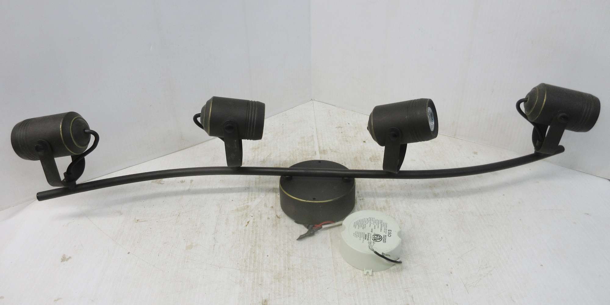 Albrecht Auctions | Dimmable LED Light, Model ES0245D-E060A, 120VAC ...