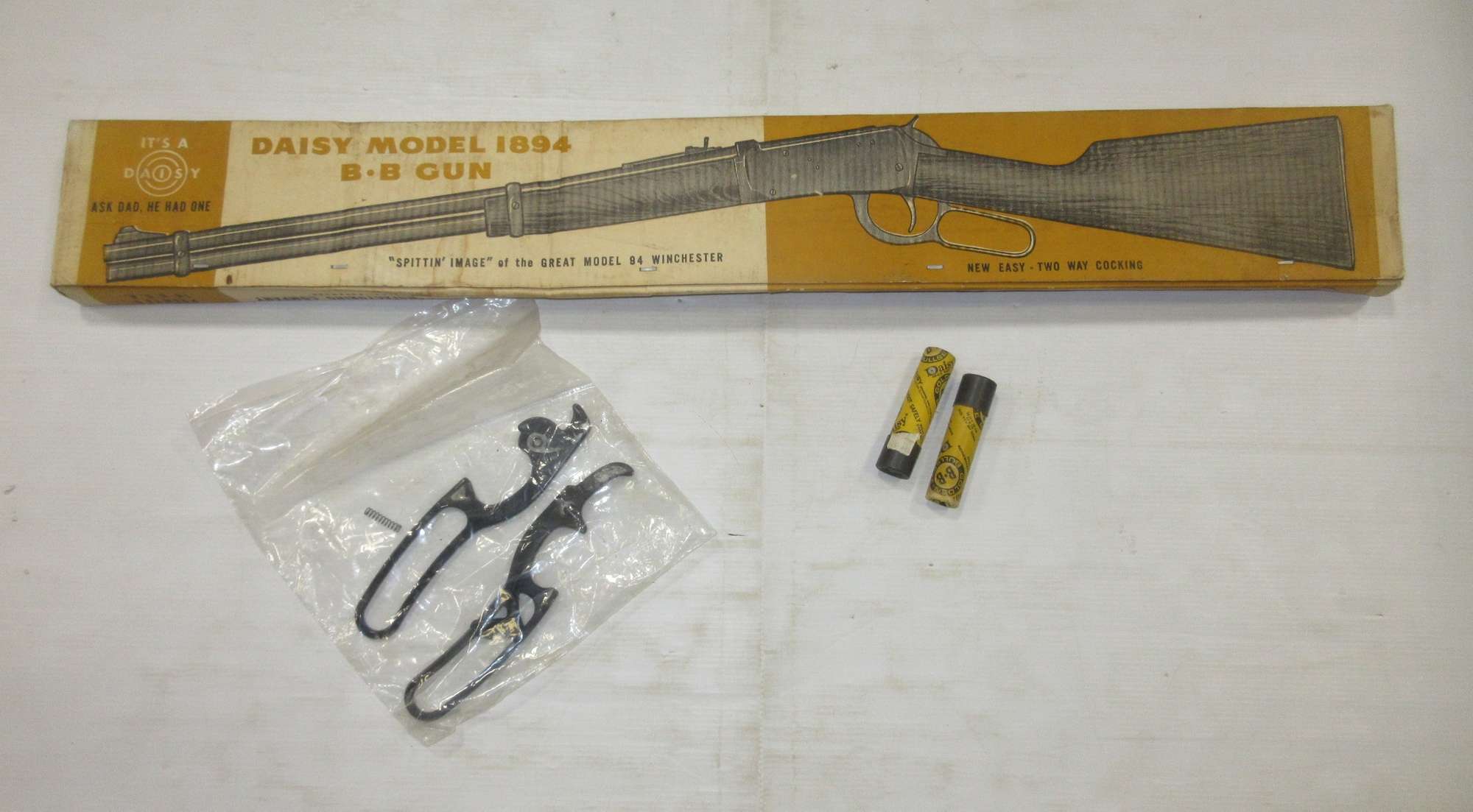 Albrecht Auctions | Daisy Model 1894 BB Gun Box with (2) Levers ...