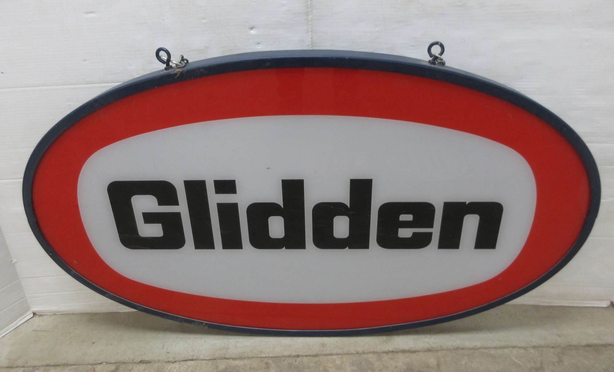 Albrecht Auctions | Glidden Paint Sign