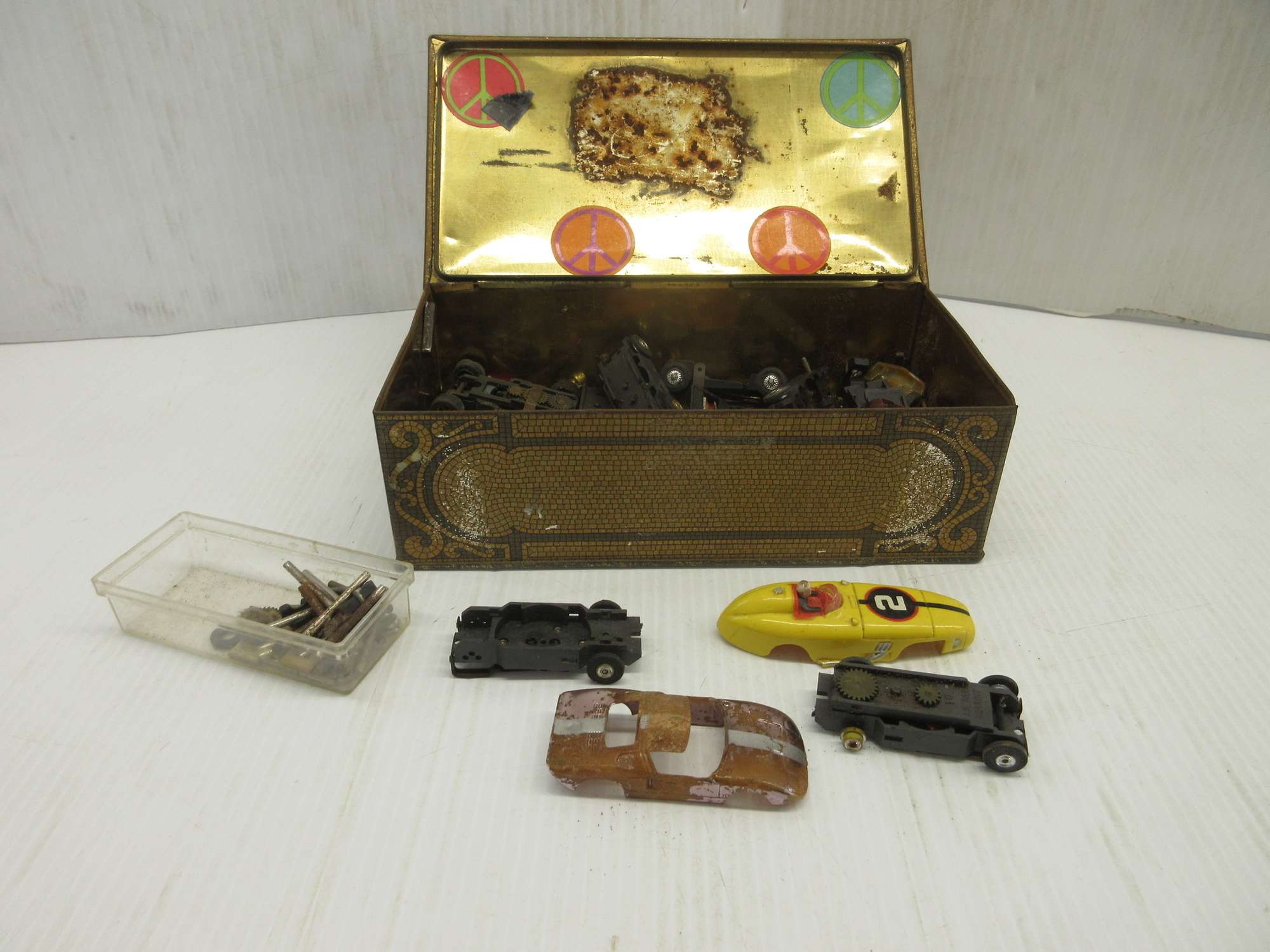 Albrecht Auctions | (7) AFX Ho Car Chassis and Misc. Parts and Bodies