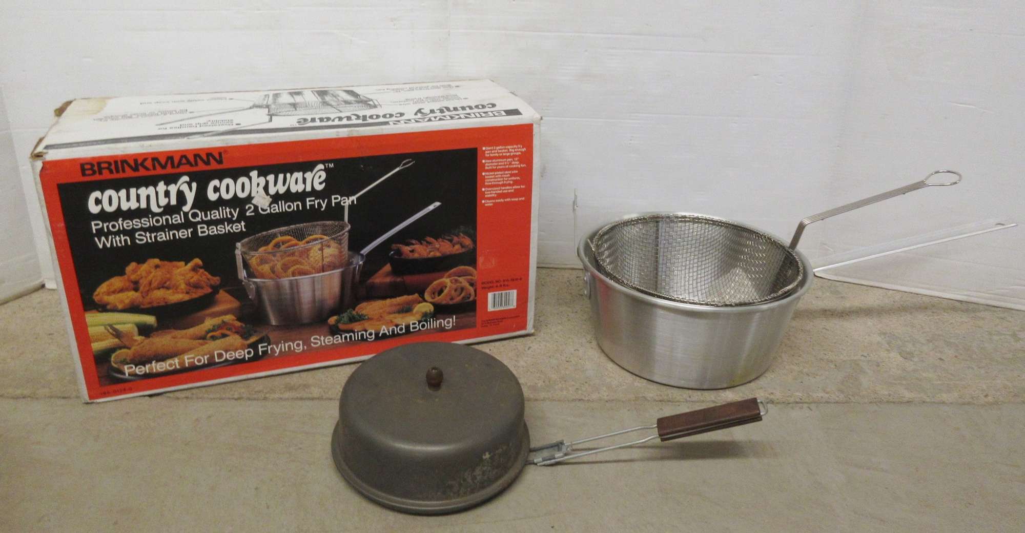 Albrecht Auctions | Brinkman Country Cookware Two-Gallon Fry Pan with ...