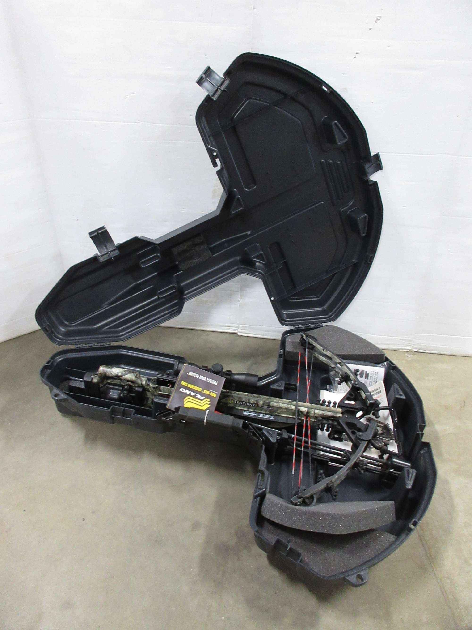 Albrecht Auctions | Tenpoint Titan SS Crossbow, Original Paperwork ...