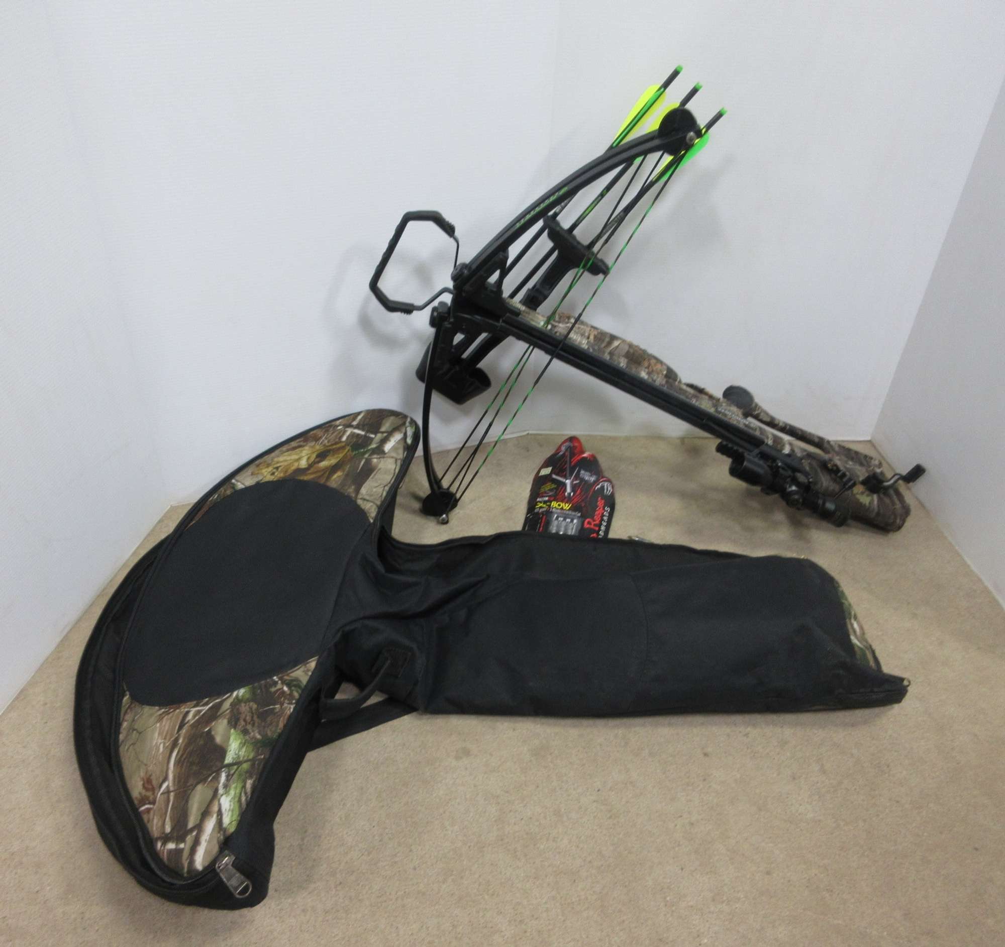 Albrecht Auctions | Barnett Quad 400 Crank Operatred Crossbow, Comes ...