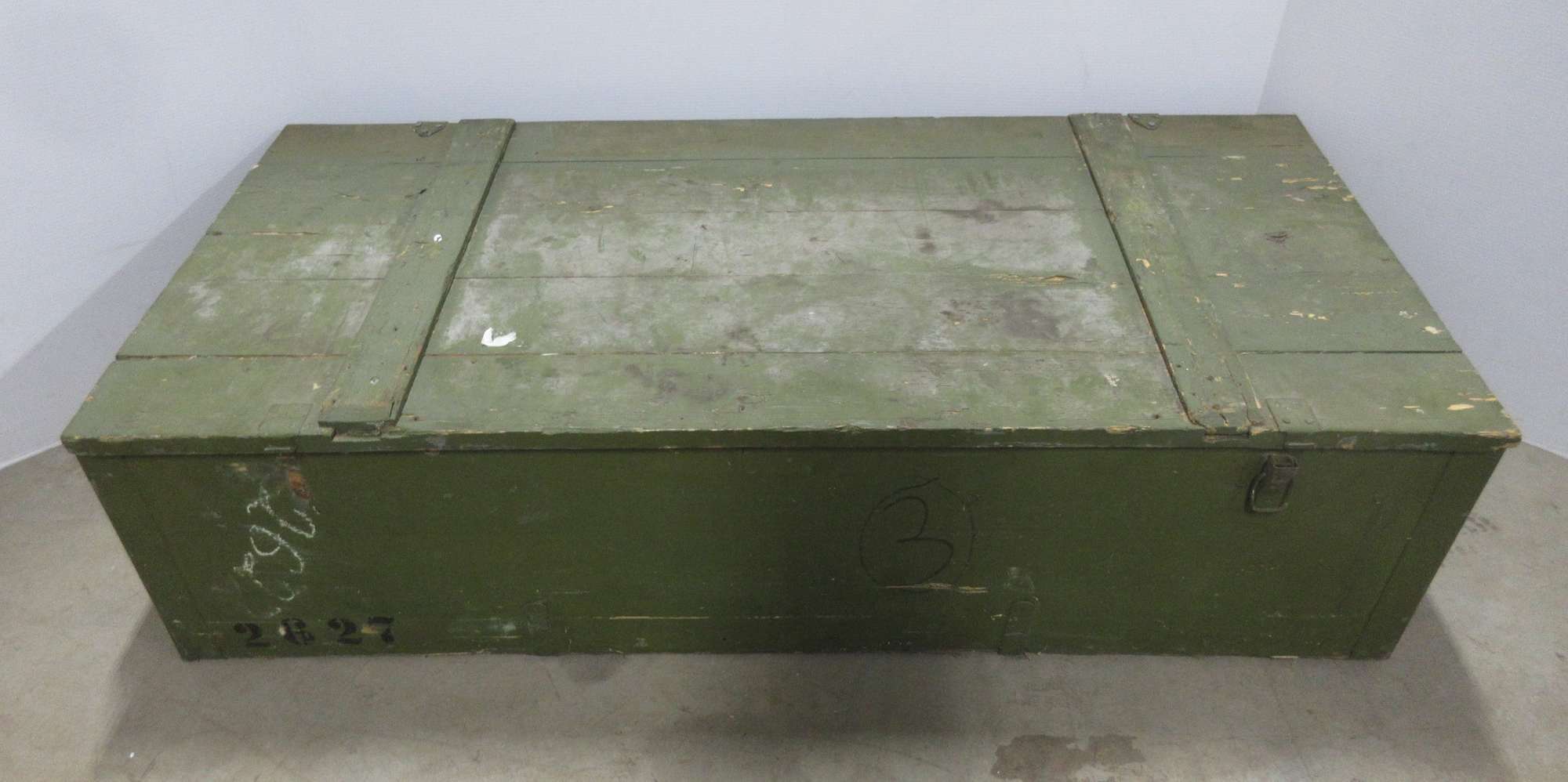 Albrecht Auctions | Green Gun Box