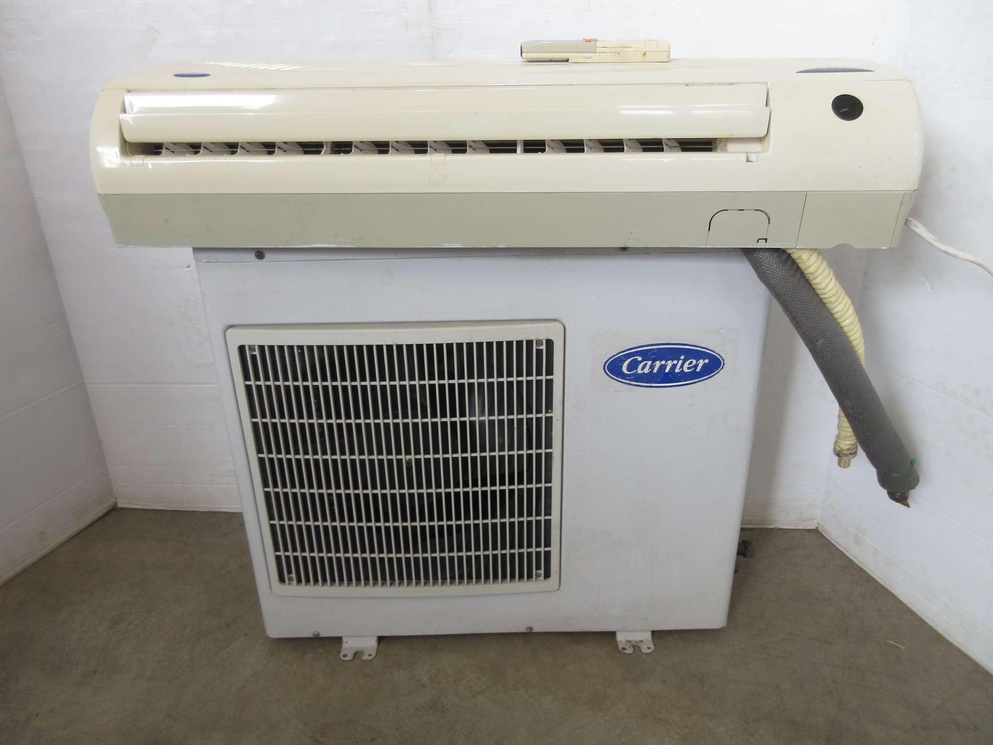 Albrecht Auctions | Carrier AC Split Unit, Has R-22 Freon Charge