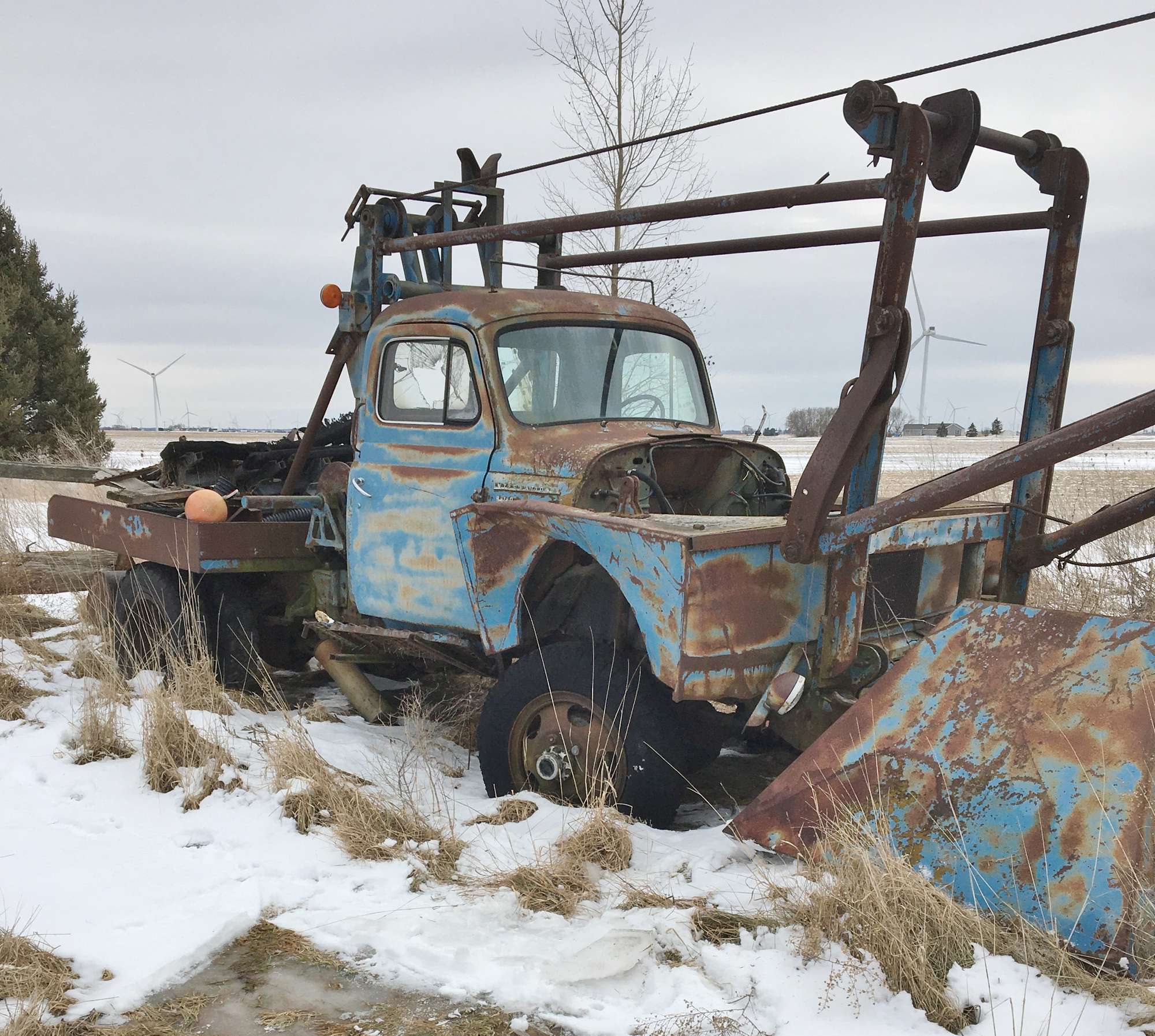 Albrecht Auctions | 1954 IH R-140 Series 4WD Blue Goose Truck with Boom ...